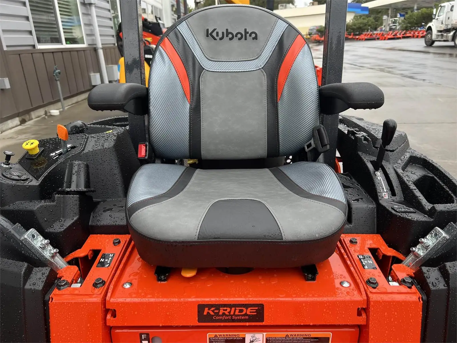 2025 Kubota Z252 Zero Turn Riding Lawn Mower - 25 HP Kawasaki Engine ...
