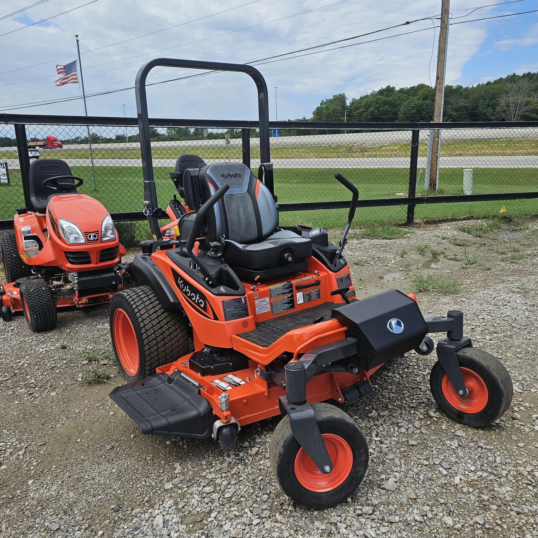 Kubota Zero Turn Riding lawn mower 42 Inch Commercial Gasoline Riding ...