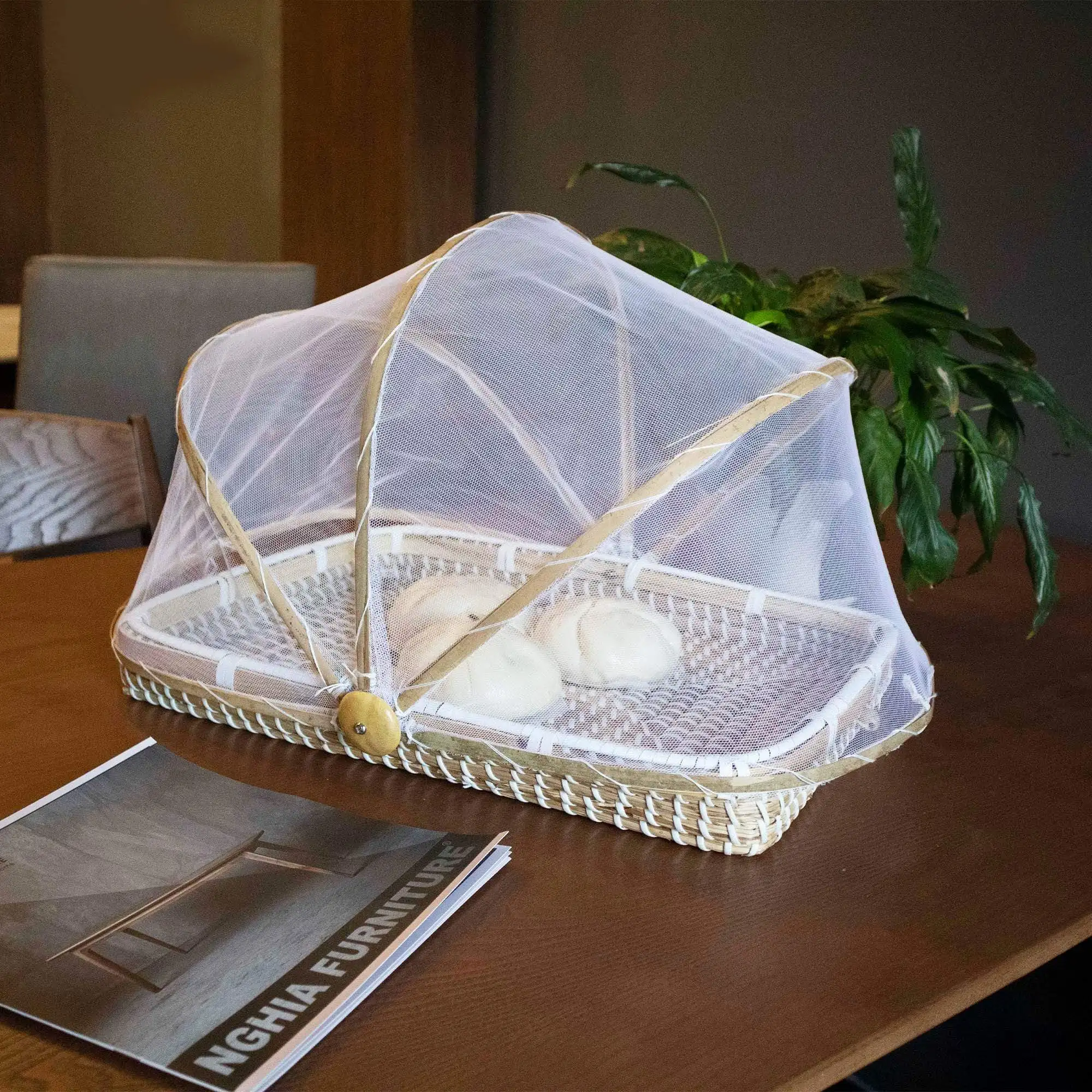 Elegant Design Coiled Seagrass Tray With Food Cover Woven Seagrass ...