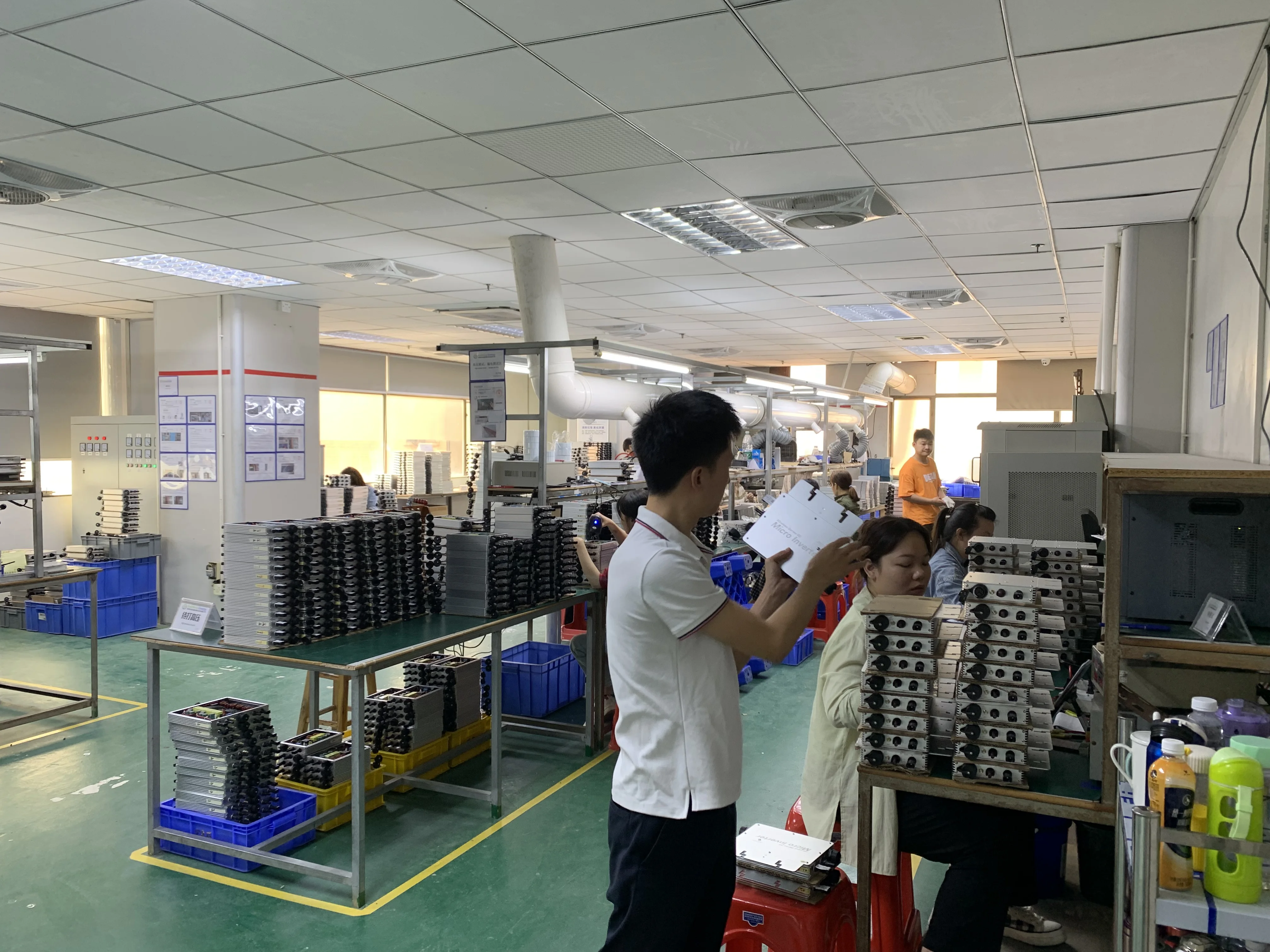 700w Micro Inverter Solar Grid Tie Microinverter Ip65 Wifi Control Self ...