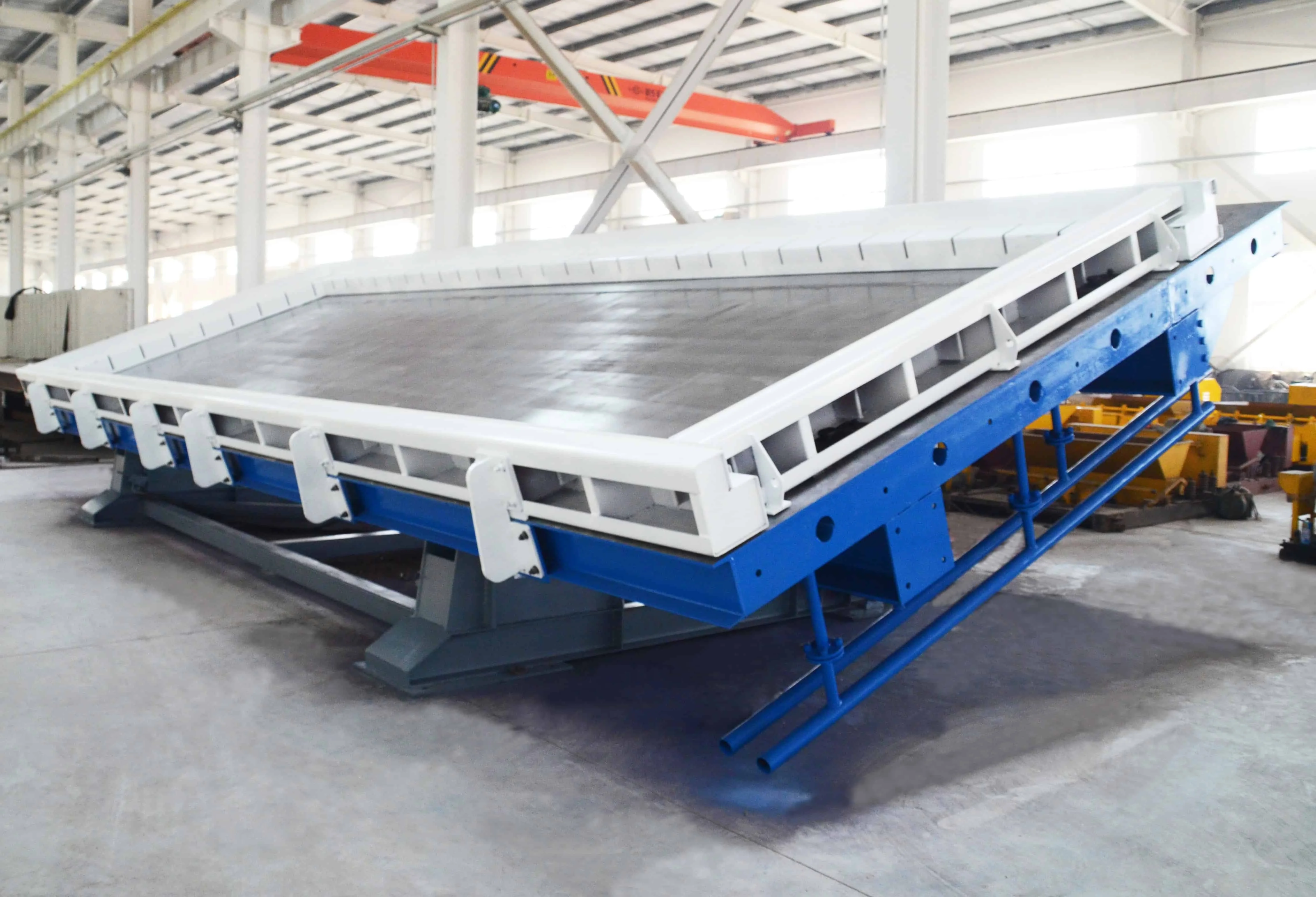 Tilting Table for Precast Elements - Efficient & Durable
