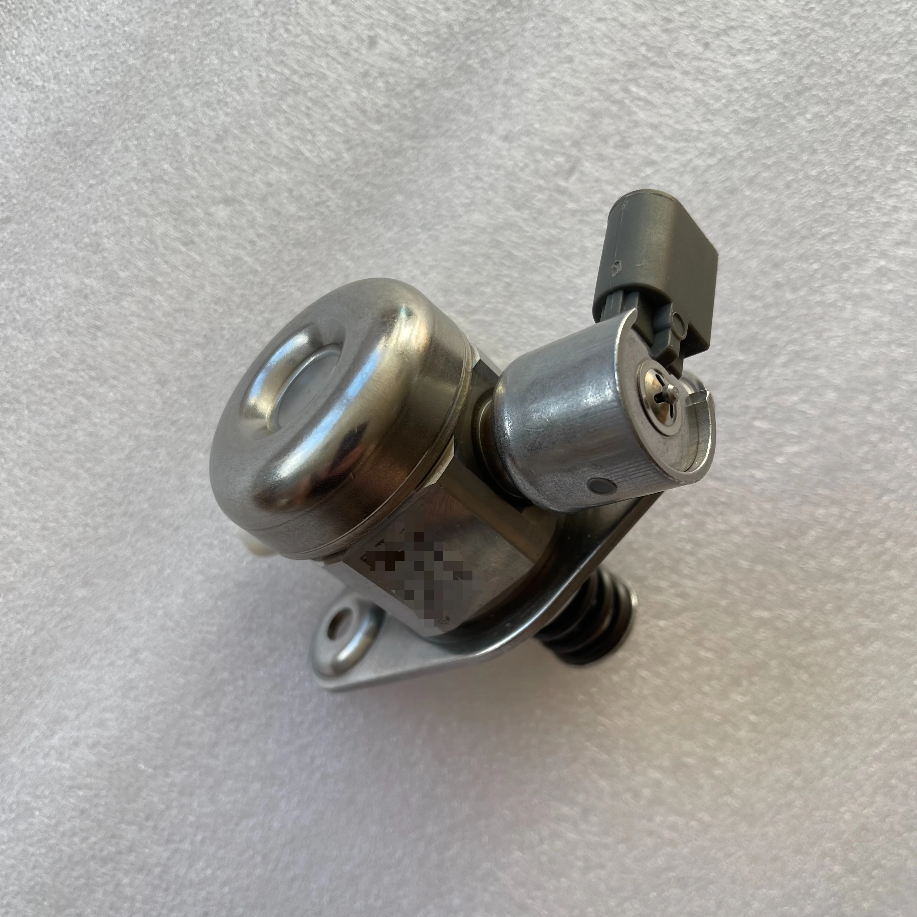 Hot Sale High Pressure Fuel Pump 0261520215 0261520216 2740700501 ...