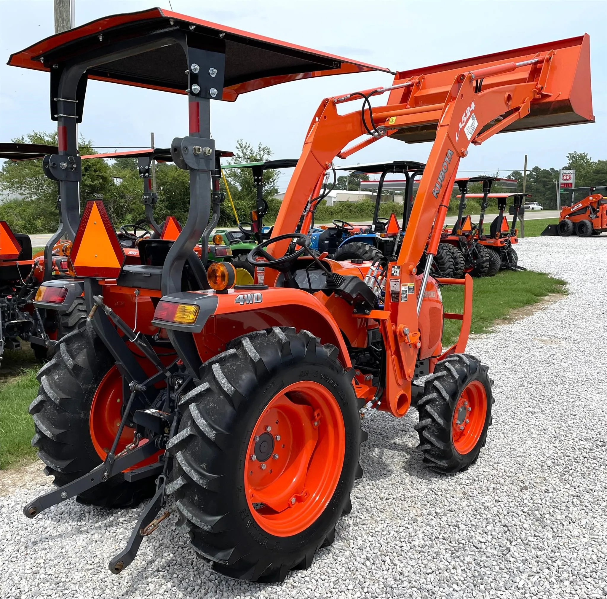 Kubota Tractors L3200/L3800 - High Performance & Affordability