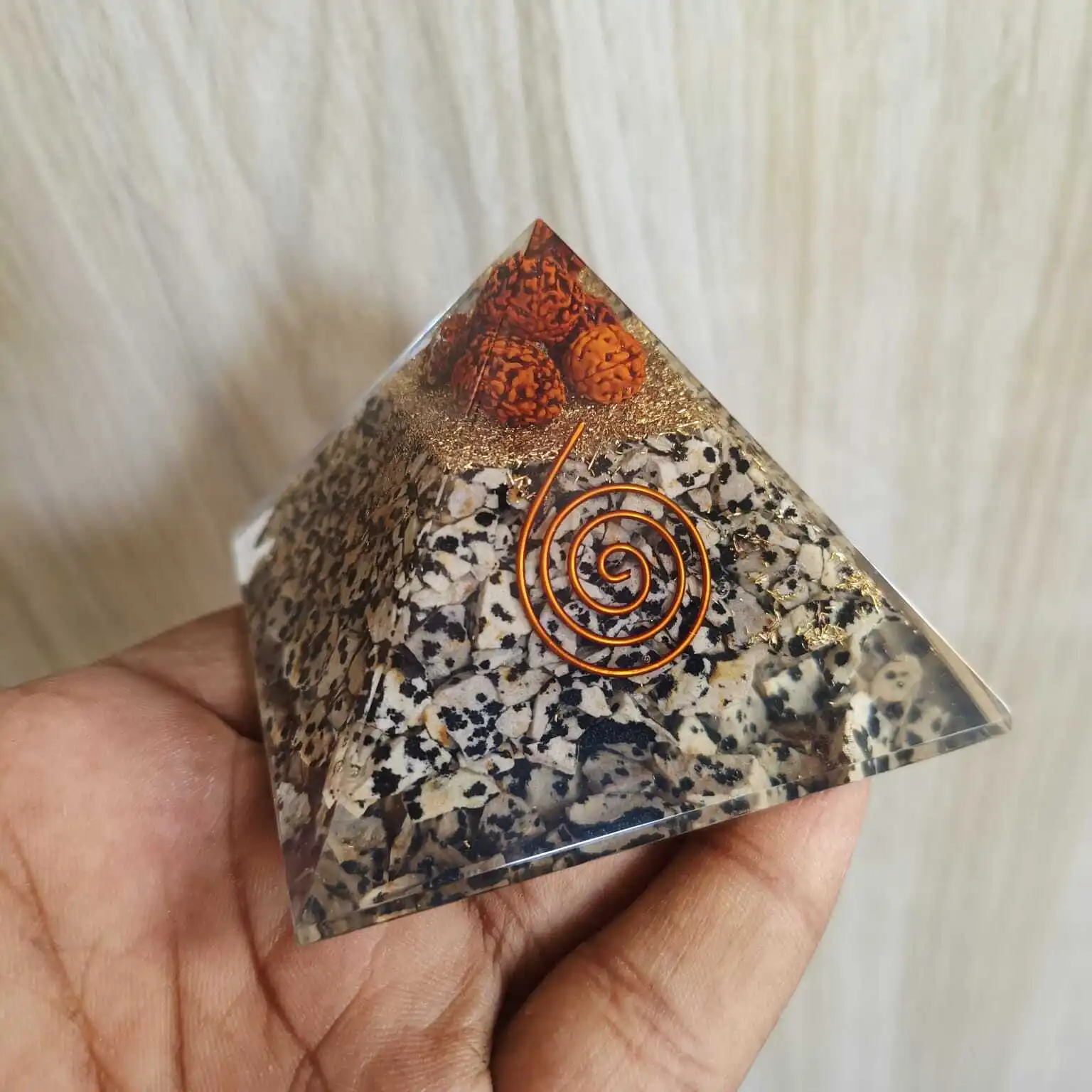 Wholesale Orgone Synthetic Pyramid /orgonite Rudraksh Pyramid/turquoise ...