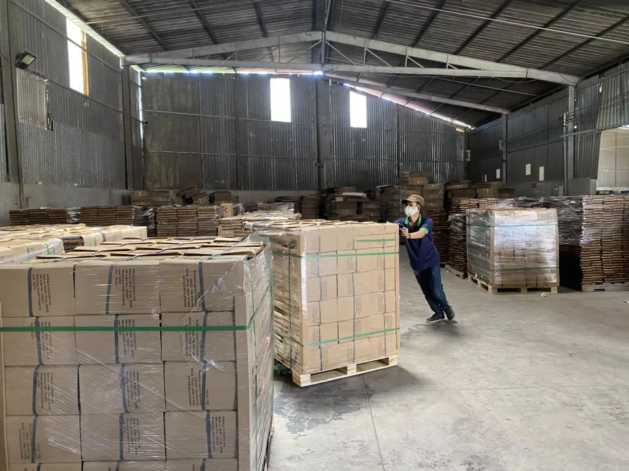 Agbest - Interlock Engineered Flooring - Eco-friendly Garden Wood ...