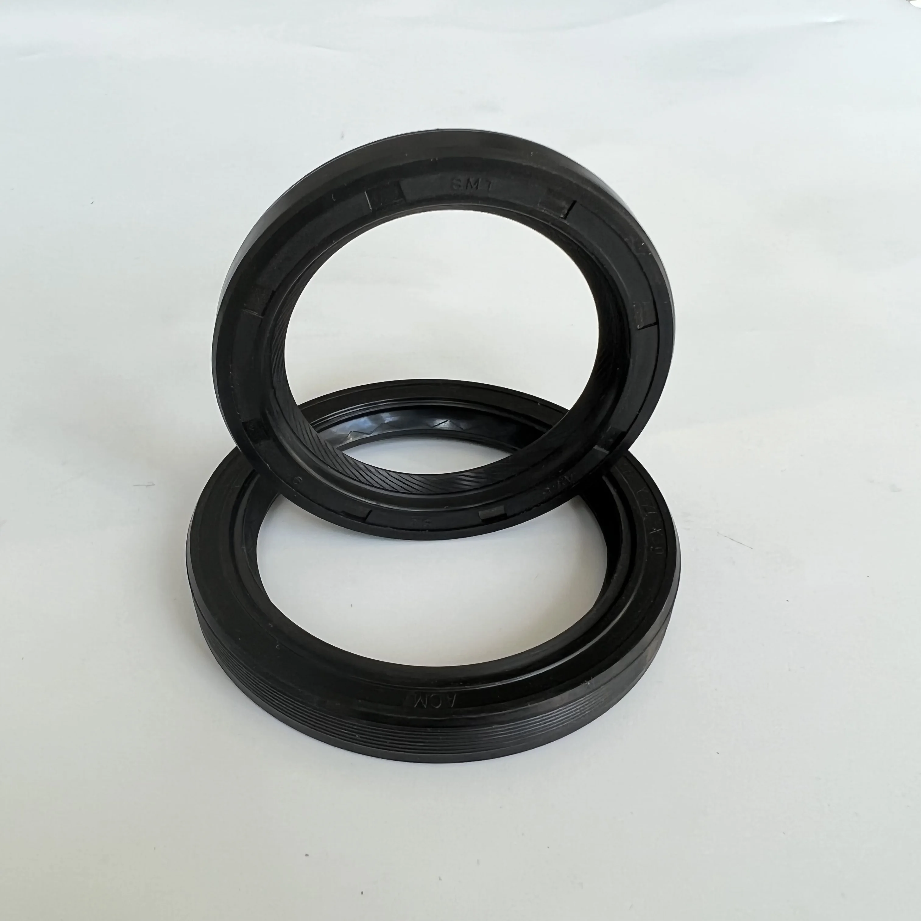 Standard Full Size Rubber Oil Seal Type Tc Htc Tb Material Nbr Fkm Acm ...