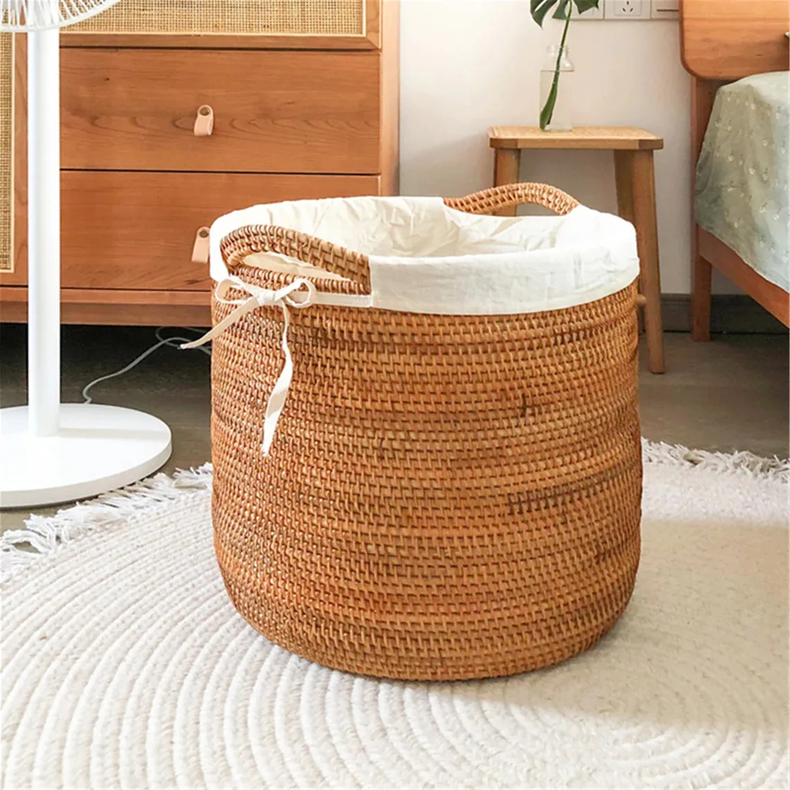 Eco-friendly Round Rattan Woven Storage Basket With Lid Clothes Storage ...