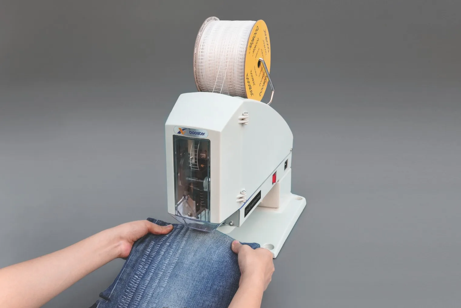 ST-9000 Plastic Staple Attacher - Efficient Tagging Solutions