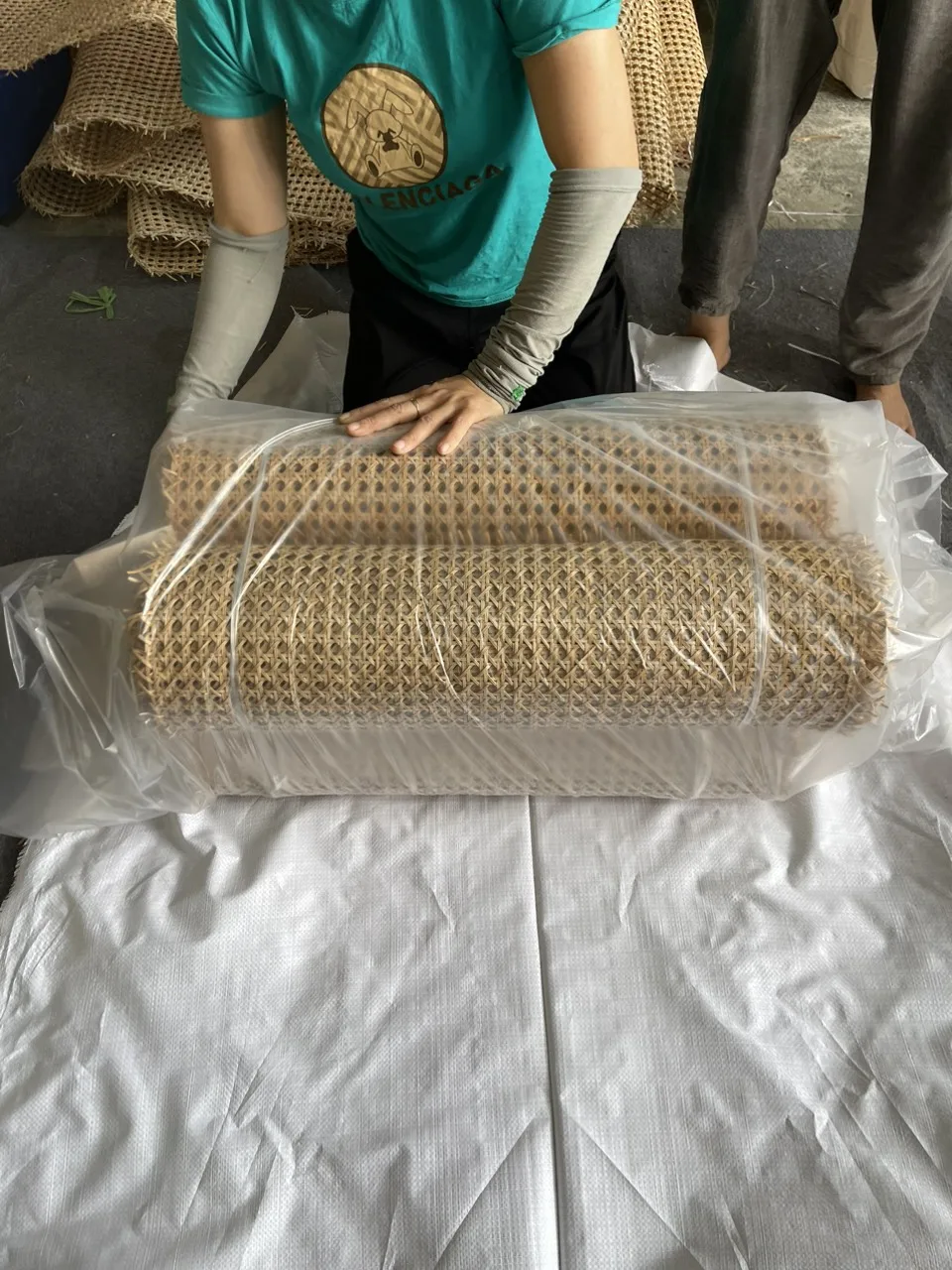 100% Natural Rattan Webbing Vietnamese Rattan Cane For Furniture In ...