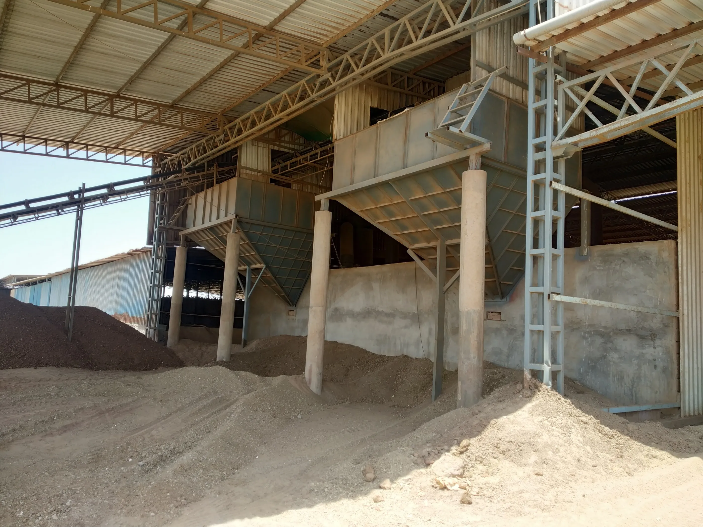 Foundry Grade Sodium Bentonite Lumps For High Quality Casting ...