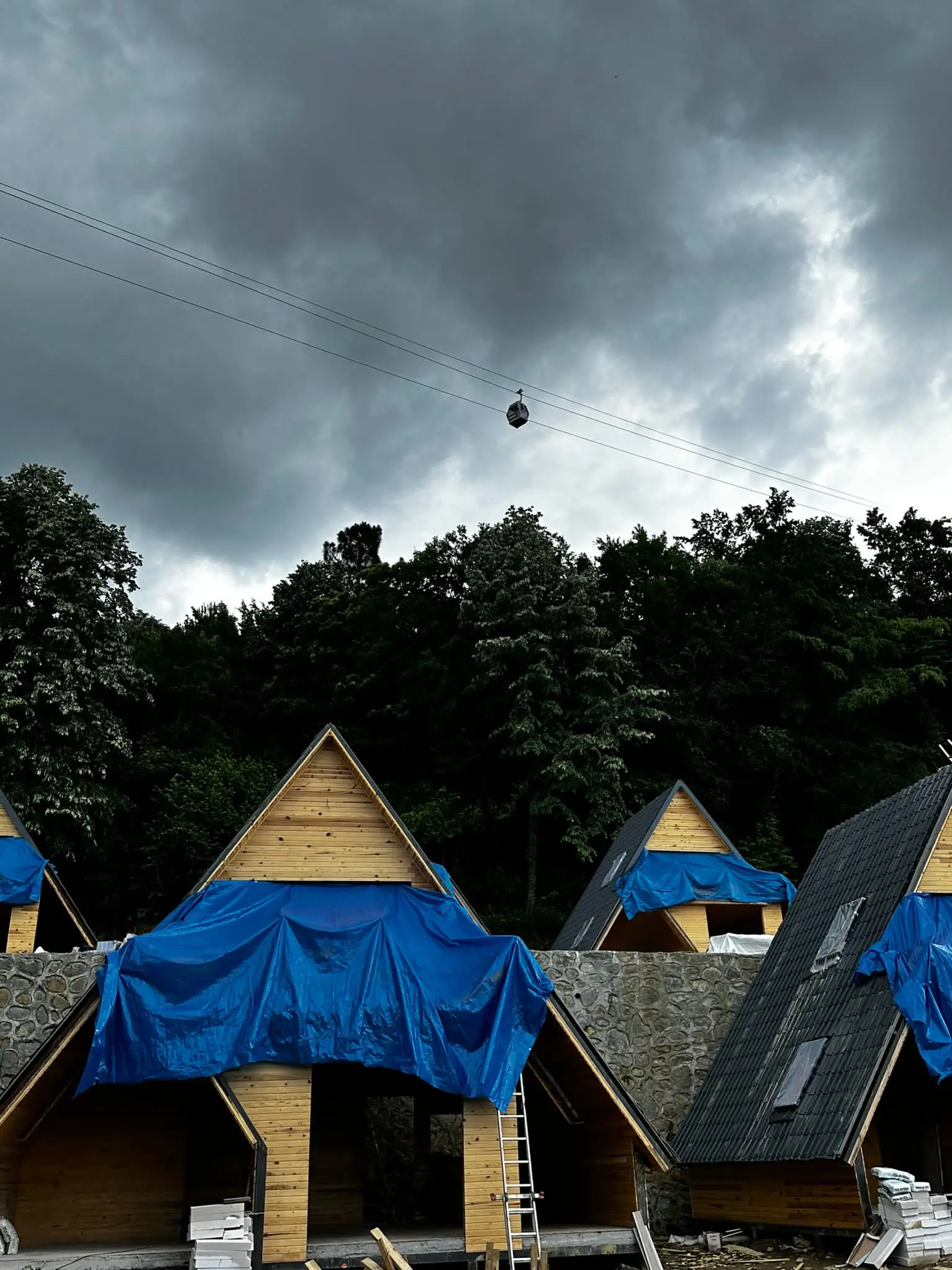 Steel Bungalow House Luxury Design Bungalow Hotel Bungalow Triangle Kit ...