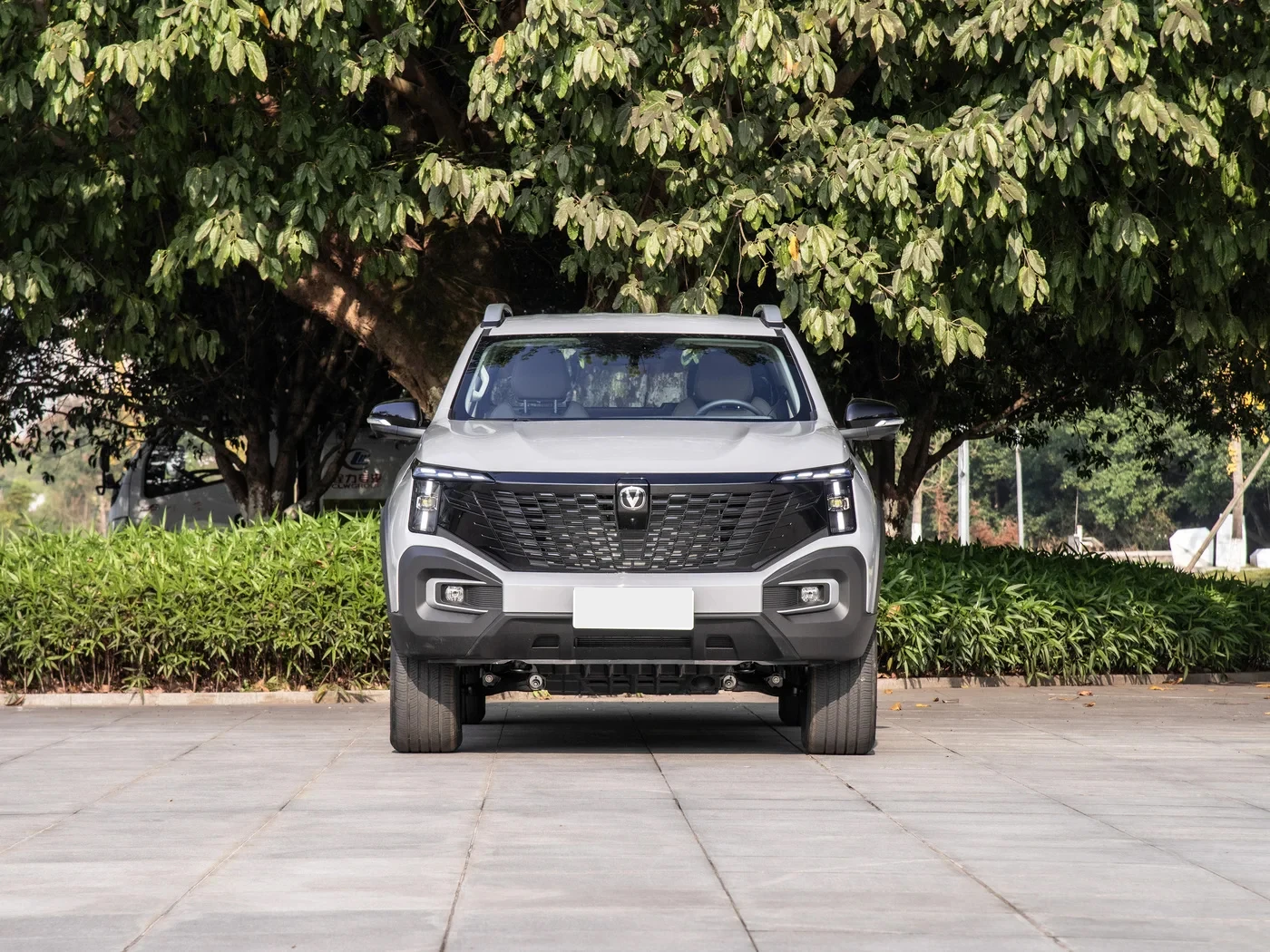 Changan Hunter Pickup Hybrid EV Truck - Dual Motor 4WD