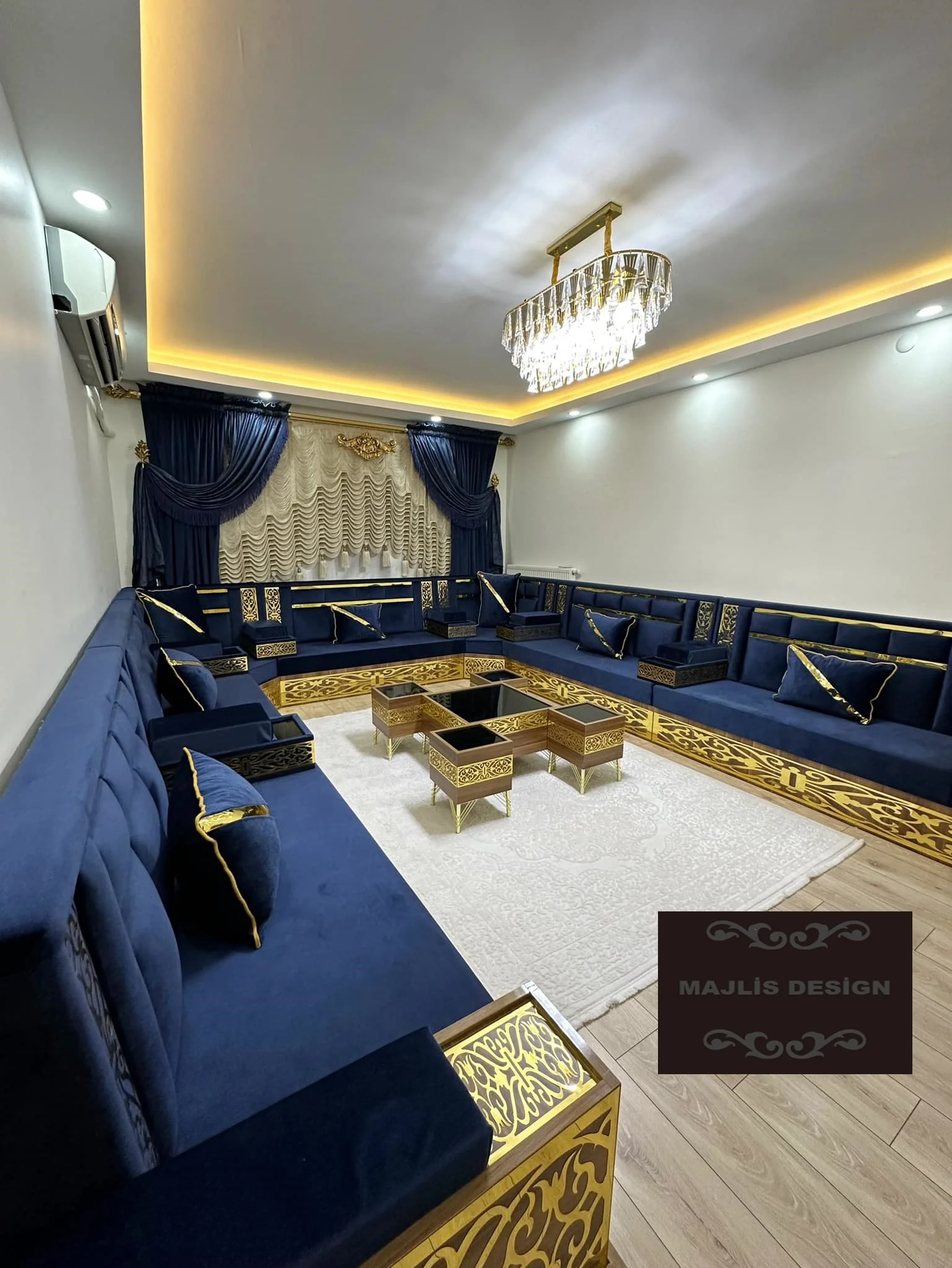 Arabic Majlis - Modern & Customizable Living Room Set