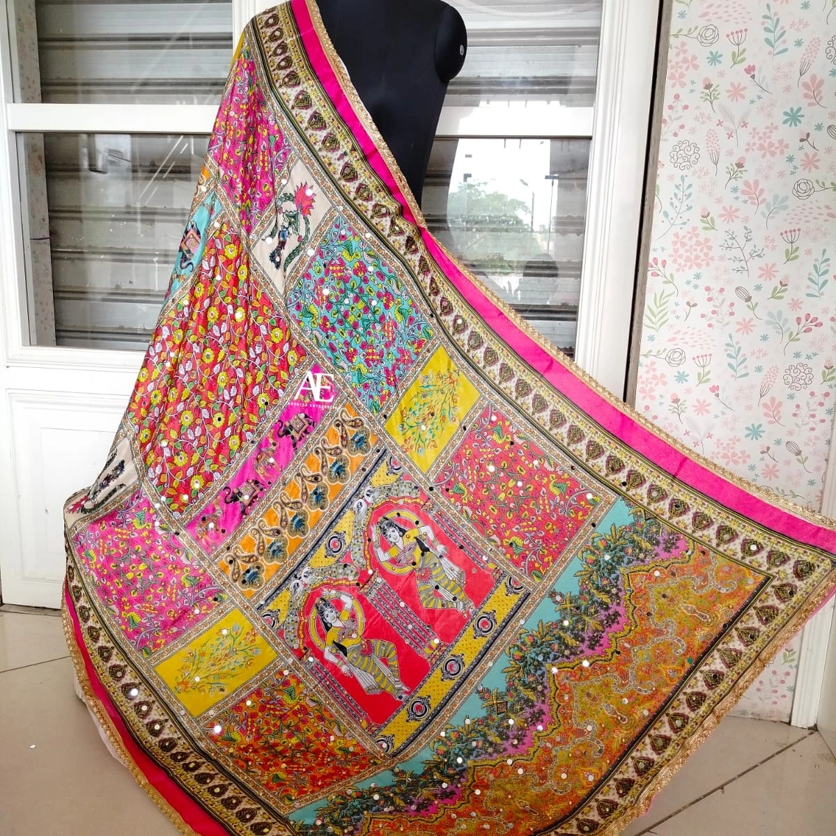 New Fancy Handmade Embroidery Mirror Work Pakistani Silk Dupattas ...