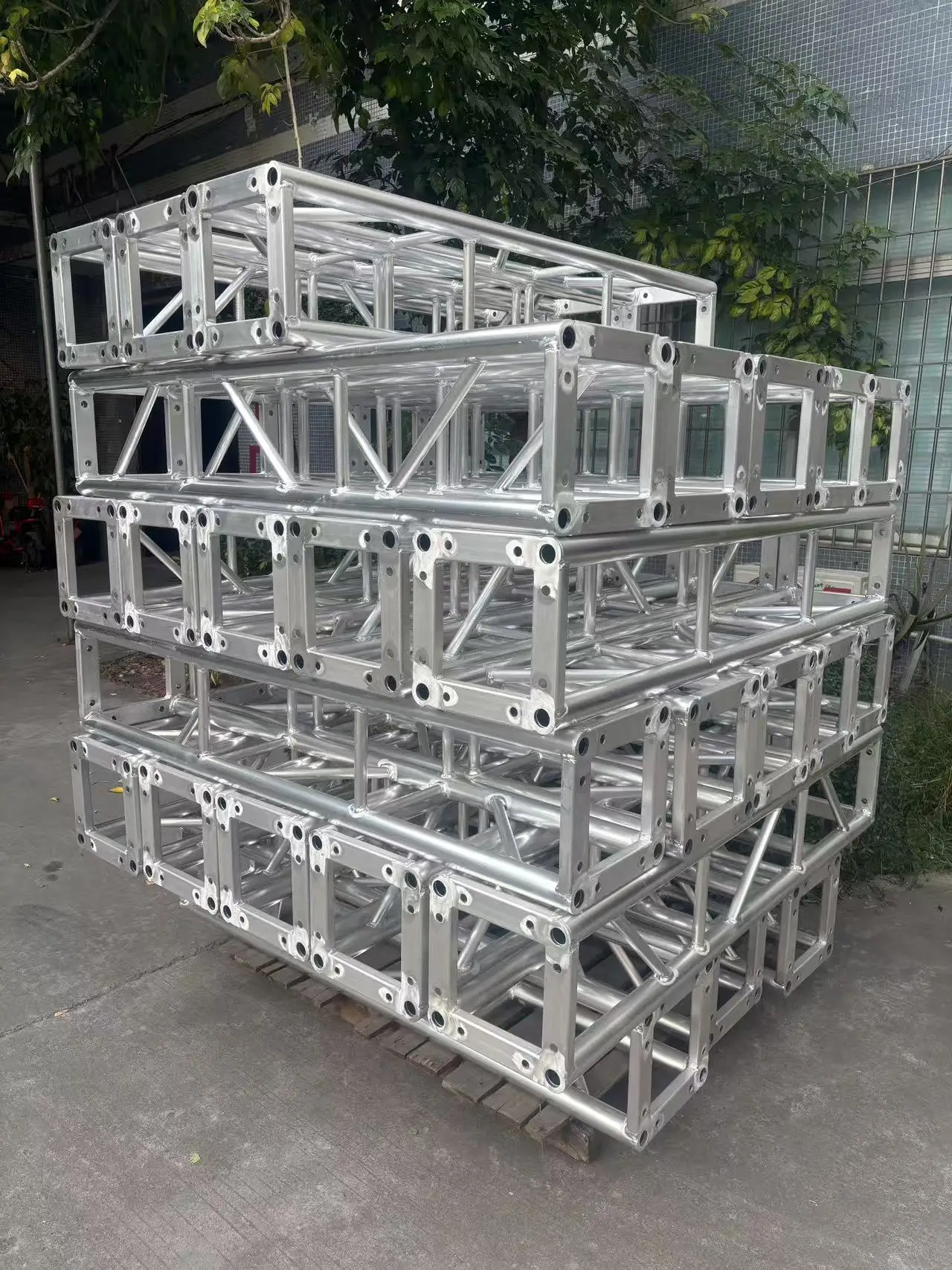 300*300mm Aluminium Screw/Bolt Square Stage Truss| Alibaba.com