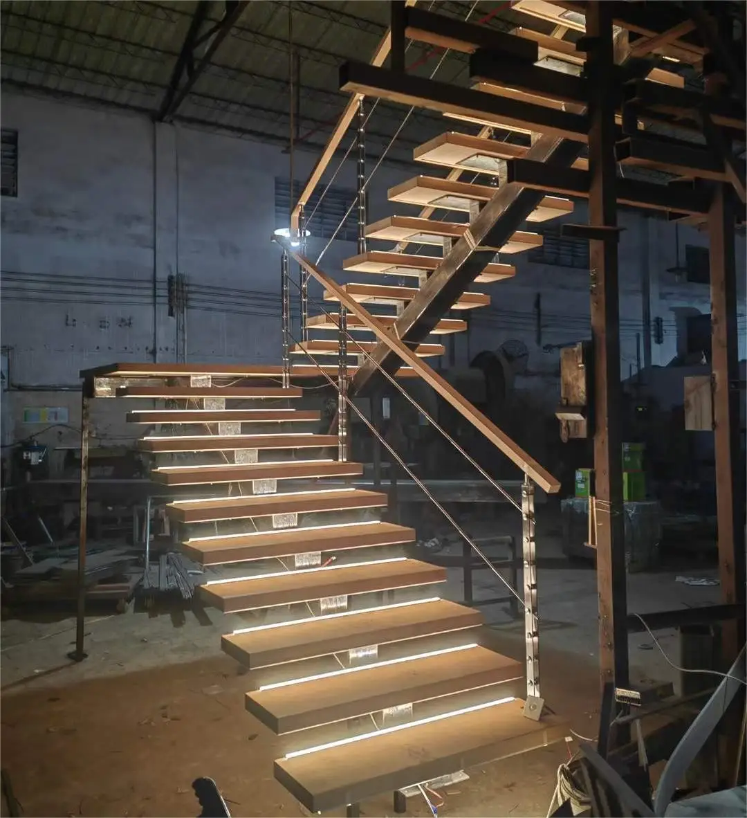 U Shape Wooden Treads Staircase Wood Handrail Steel Beam Stair Led ...
