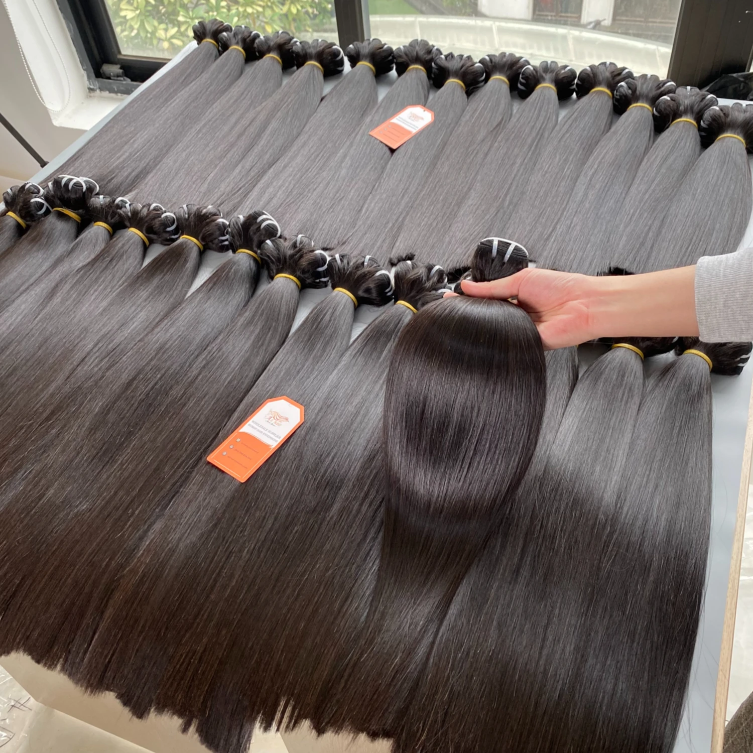 Wholesale Virgin Raw Cuticle Aligned Human Hair Black Color Weft Human ...