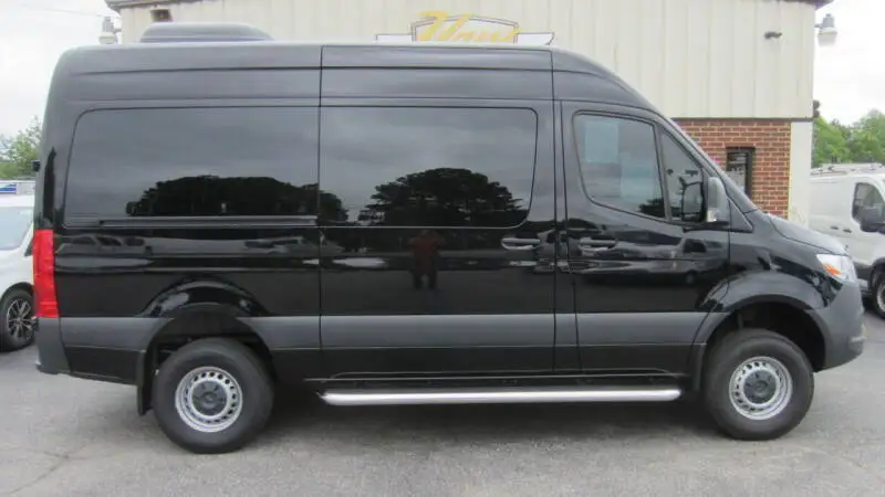 2022 Mercedess-benz Sprinter 4x4 2500 3dr 144 In Wb Passenger Van ...