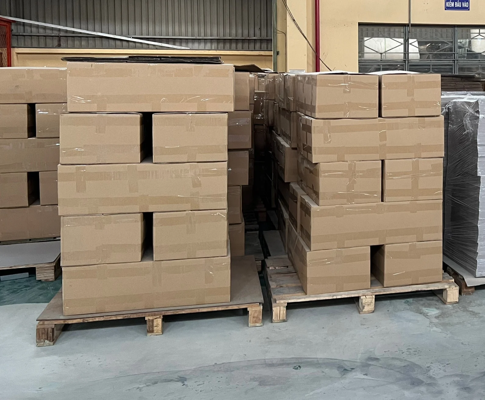 Cardboard Corrugated Carton Bio-degradable High Quality Shoes Iso ...