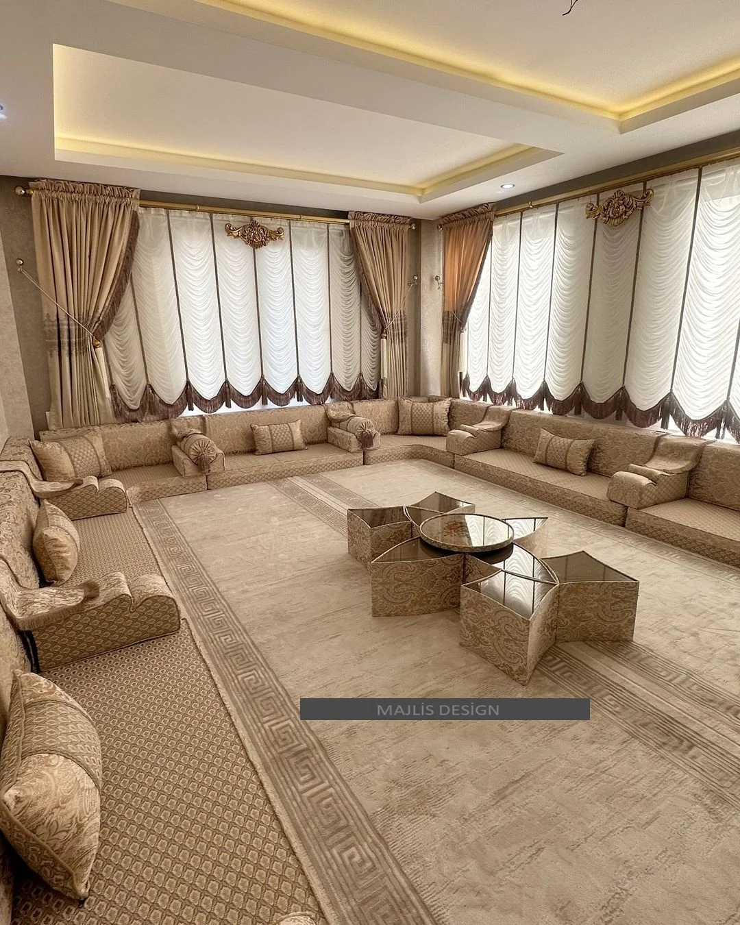 Arabic Majlis - Traditional Moroccan Sofa for Living Room