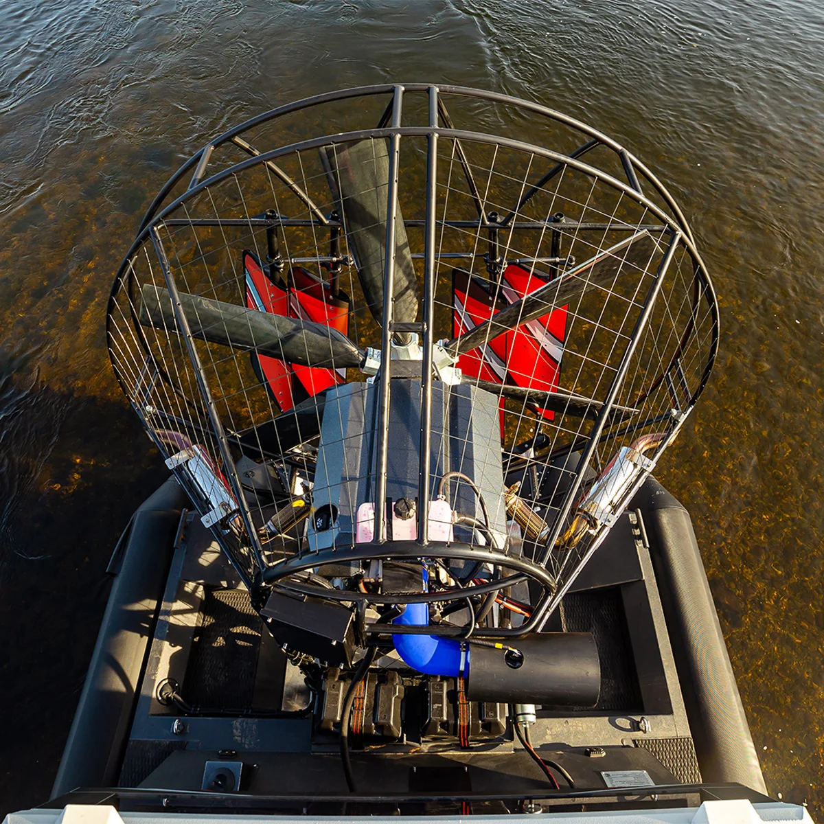 Airboat Sever 750k All-season Air Powered Boat With Propeller To Use On ...