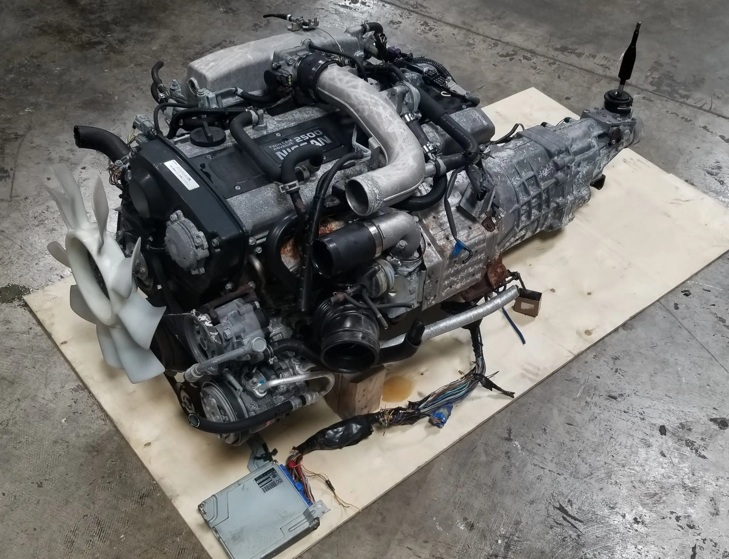 Nissan RB25DET Skyline R33 Turbo Engine - 2.5L, 5-Speed Manual