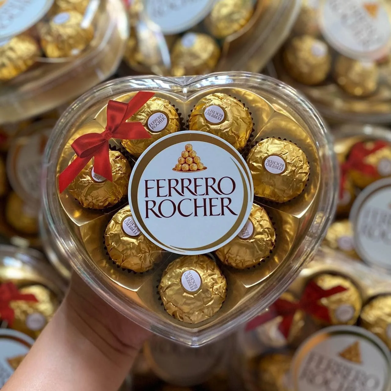 Luxury Ferrero Rocher T8 Heart- Ailisha Chocolate Wafer Ball Heart ...