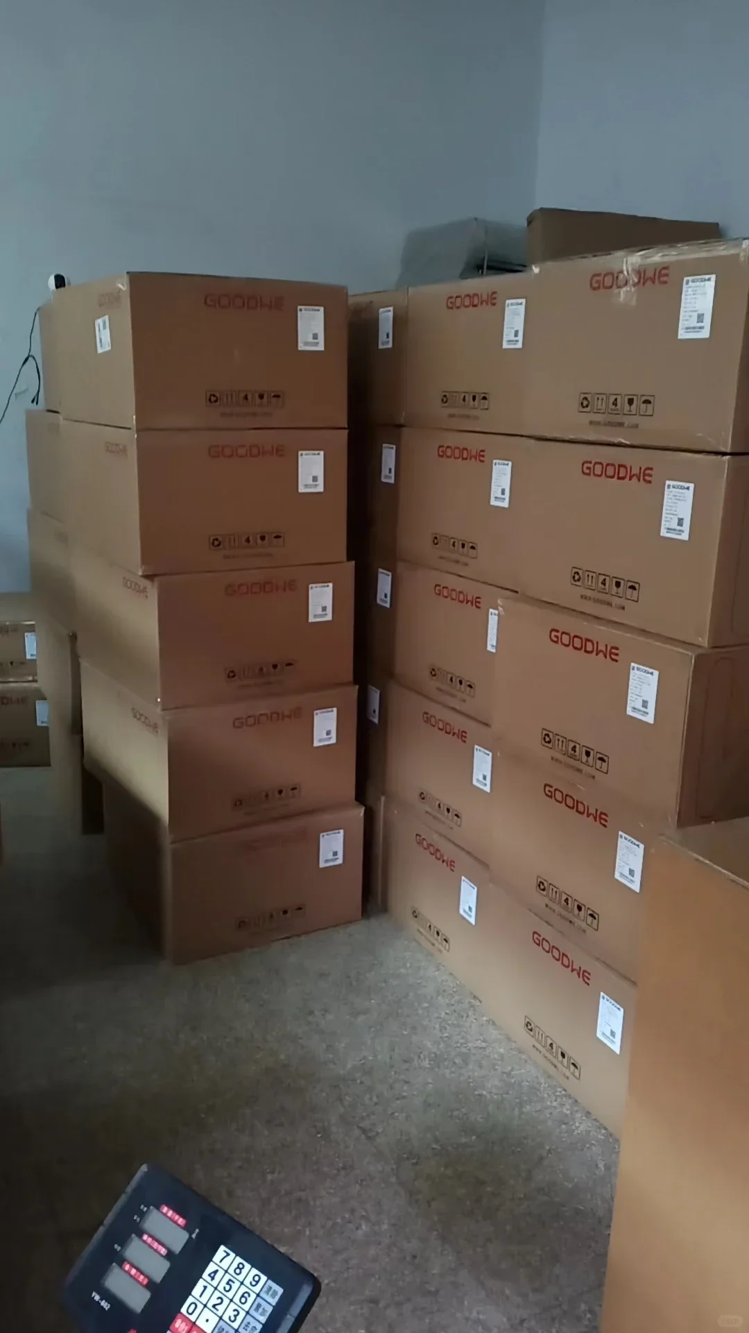 GOODWE Residential Hybrid Inverter - Efficient Solar Power