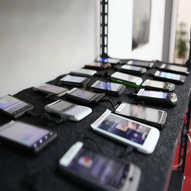 Used Electronic Mobile Phone Scrap Cheap Price - Buy Mobile Phone Scrap ...
