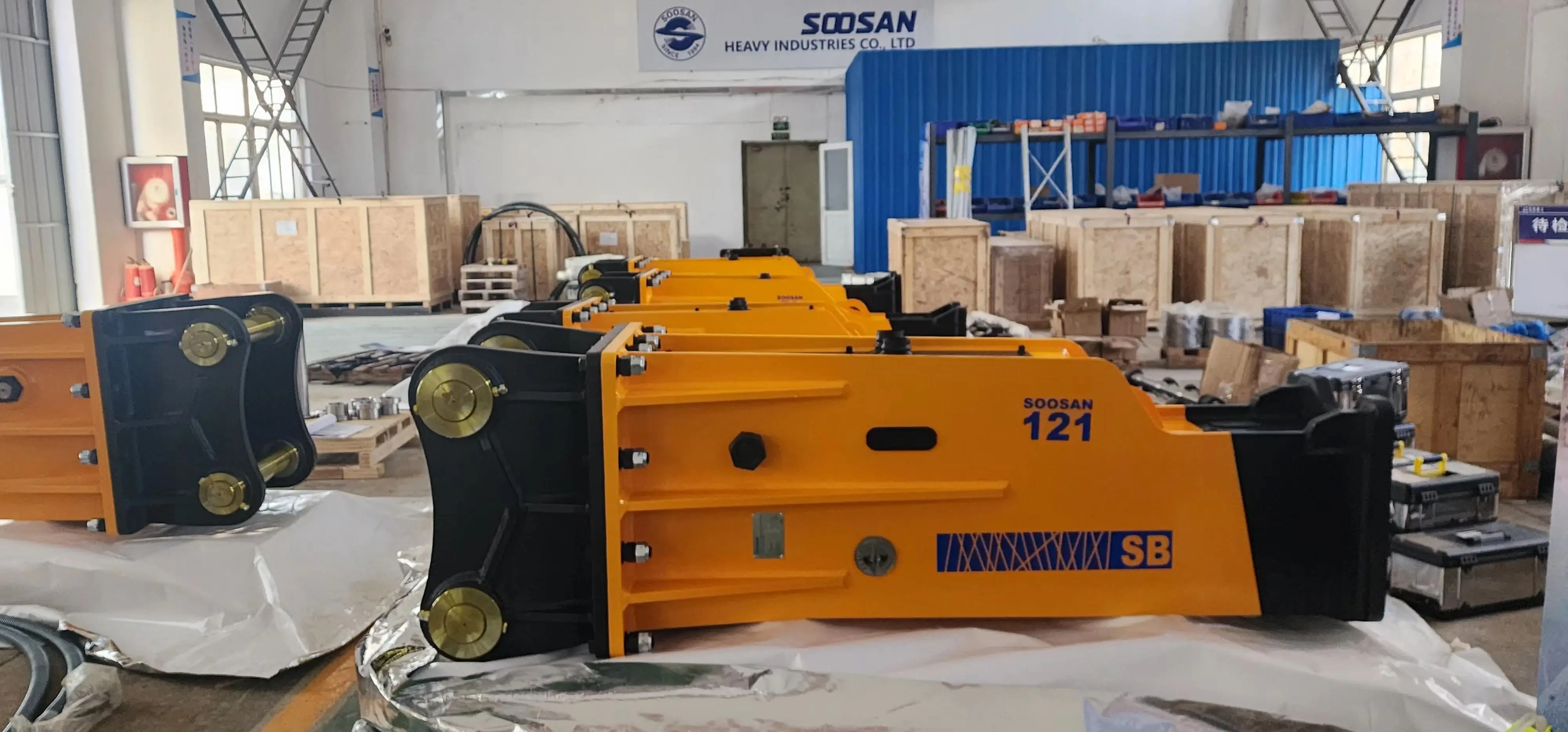 SOOSAN SB121 BOX TYPE HYDRAULIC BREAKER ONE YEAR WARRANTY MAIN BODY ...