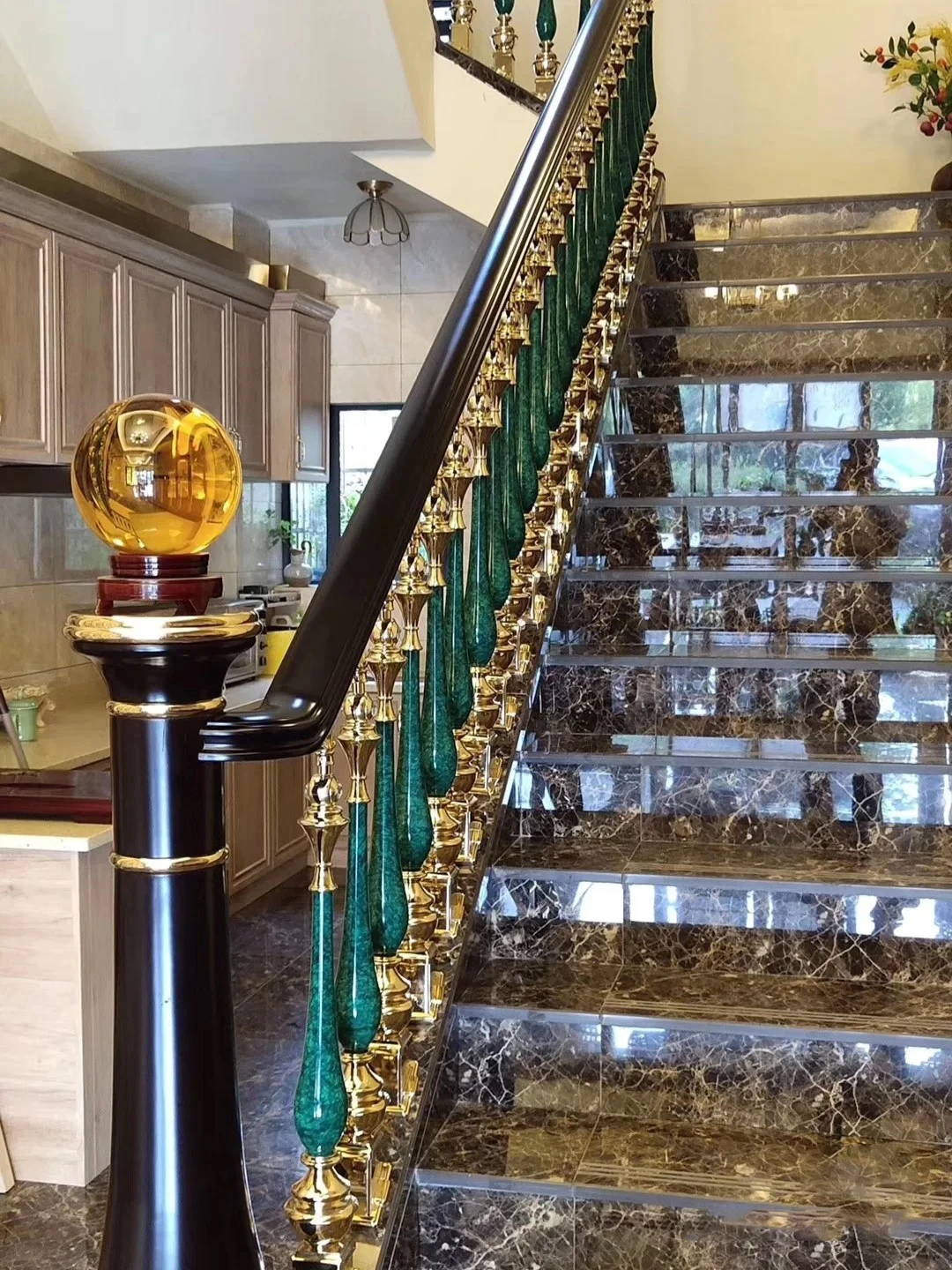 Luxury Golden Green Emerald Crystal Ball Golden Aluminum Guardrail ...