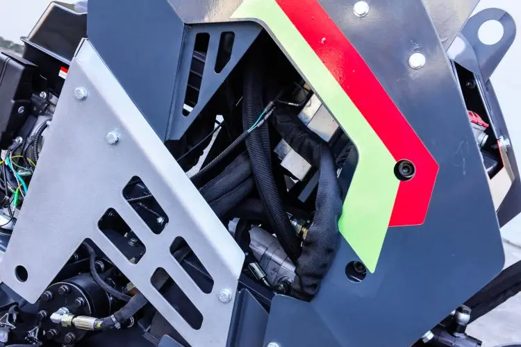 20HP 500CC Self Propelled Petrol Engine Stand-on Track Trencher Walk ...