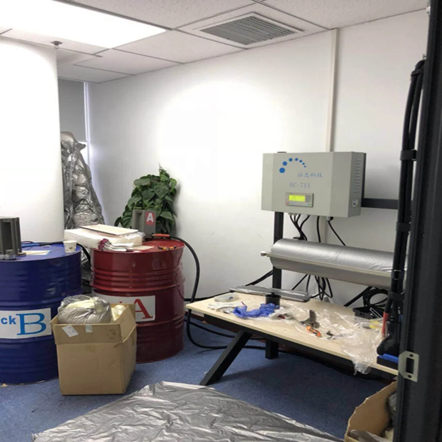 Speedy Packer Expandable Foam Packaging System - High Quality