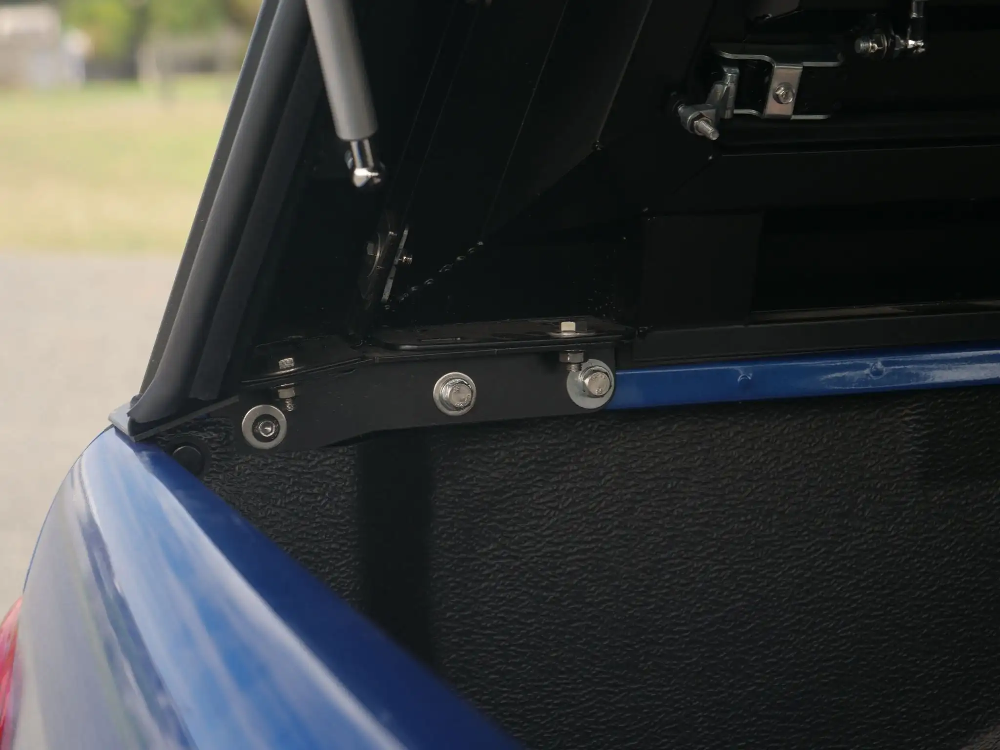 Customized Hard Manganese/aluminum Canopy for Chevrolet Silverado HD ...