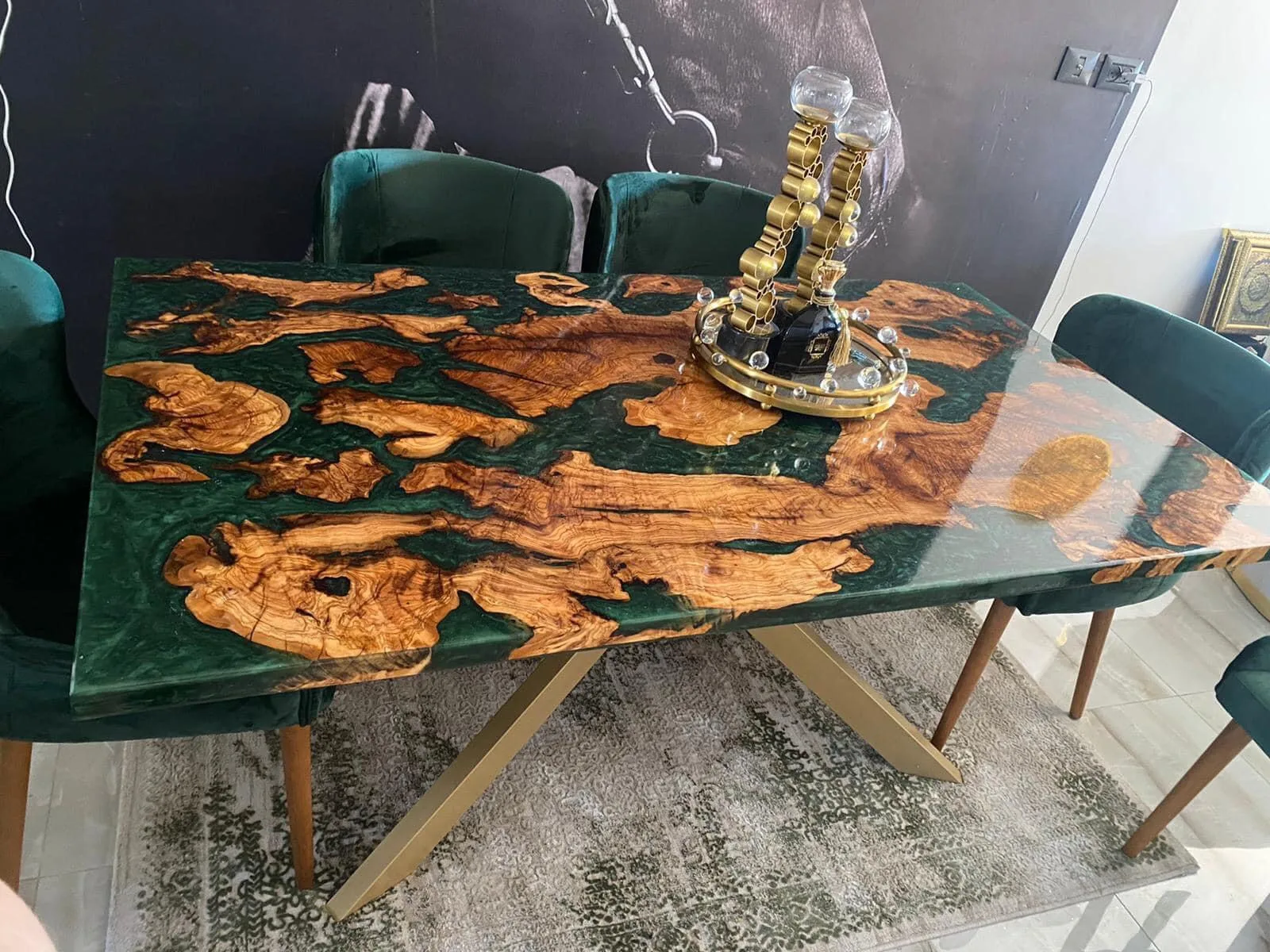 Modern Center Table Wooden Top Transparent Glossy Epoxy Table Top For ...