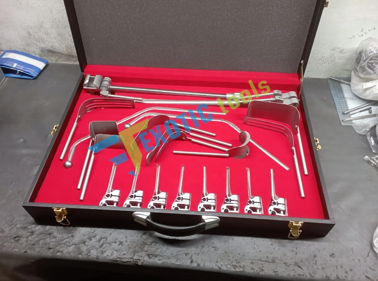 Omni Tract Surgical Retractors Set for Paediatric Surgery