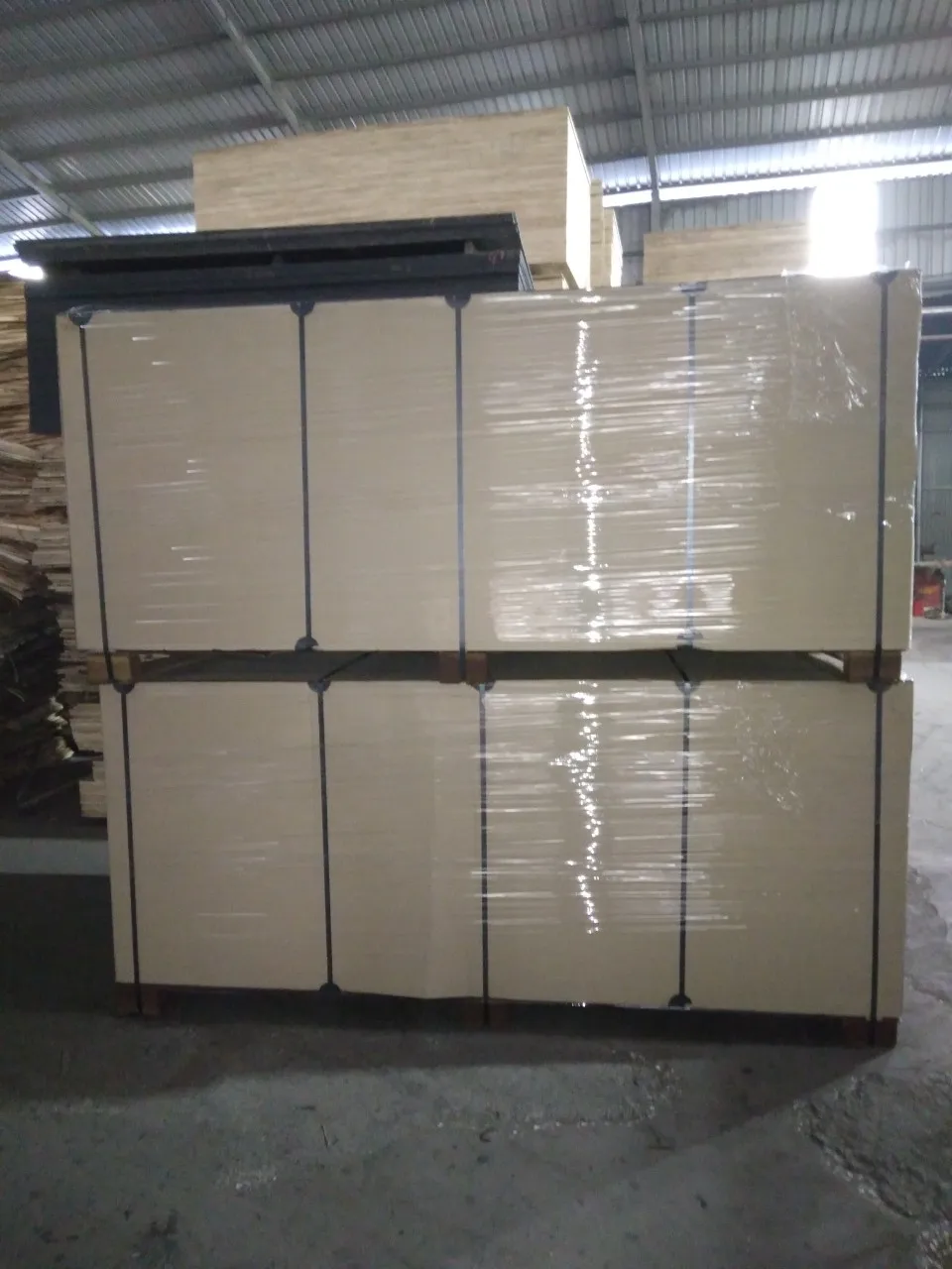 High Quality Film Faced Plywood For Construction 9-21 Mm - Buy Plywood ...