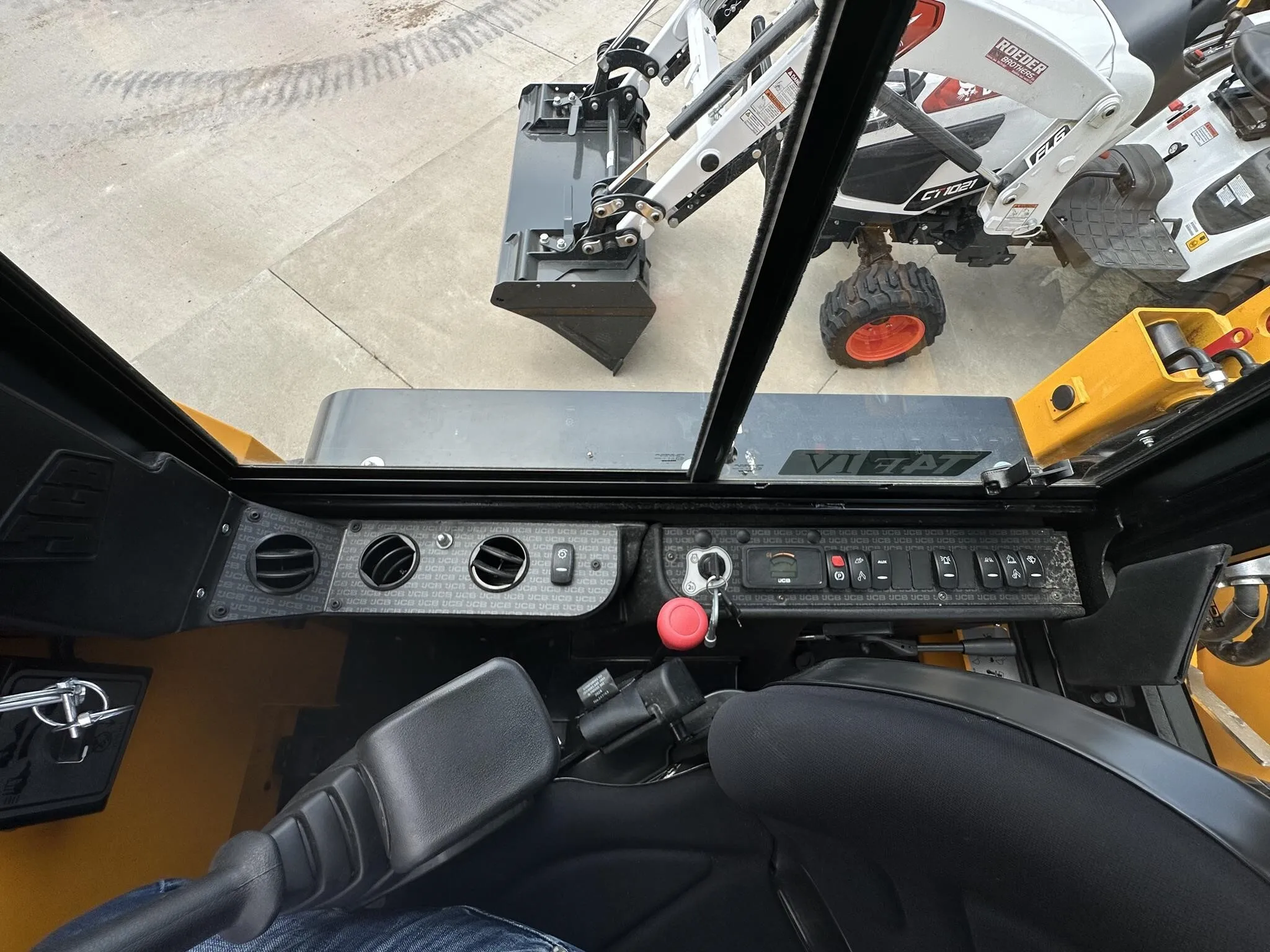 2025 JCB 1CXT Loader and Skid Steer Attachment-Compact Powerhouse with ...