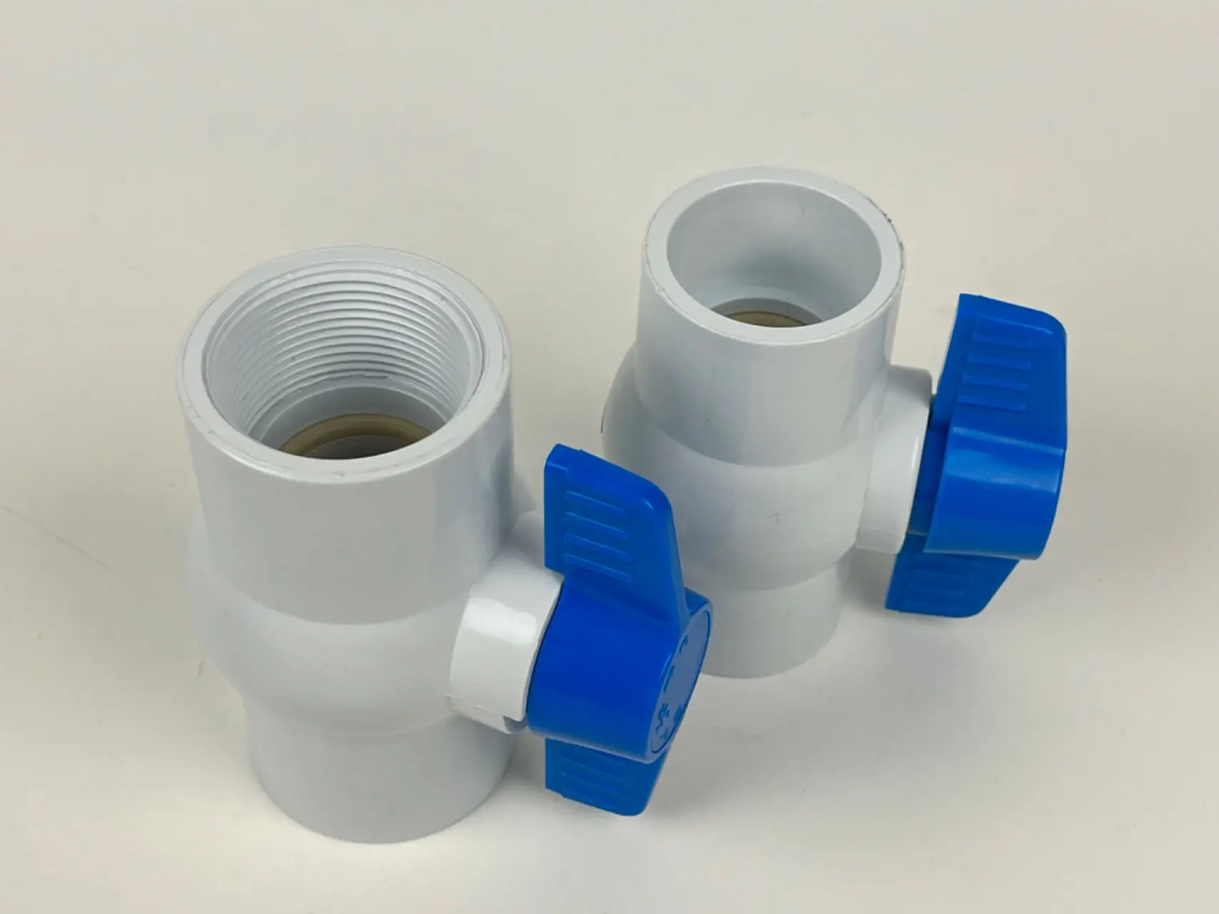 SWD DN25 Porcelain White PVC Compact Ball Valve in Factory Price for ...