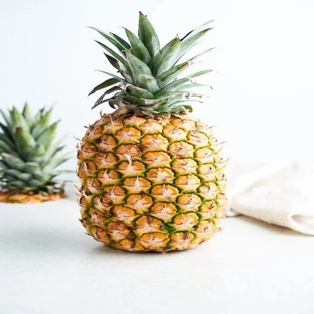 Fresh Gold MD2 Pineapple 100% Natural Sweet Tropical Sub-Tropical Fruit ...