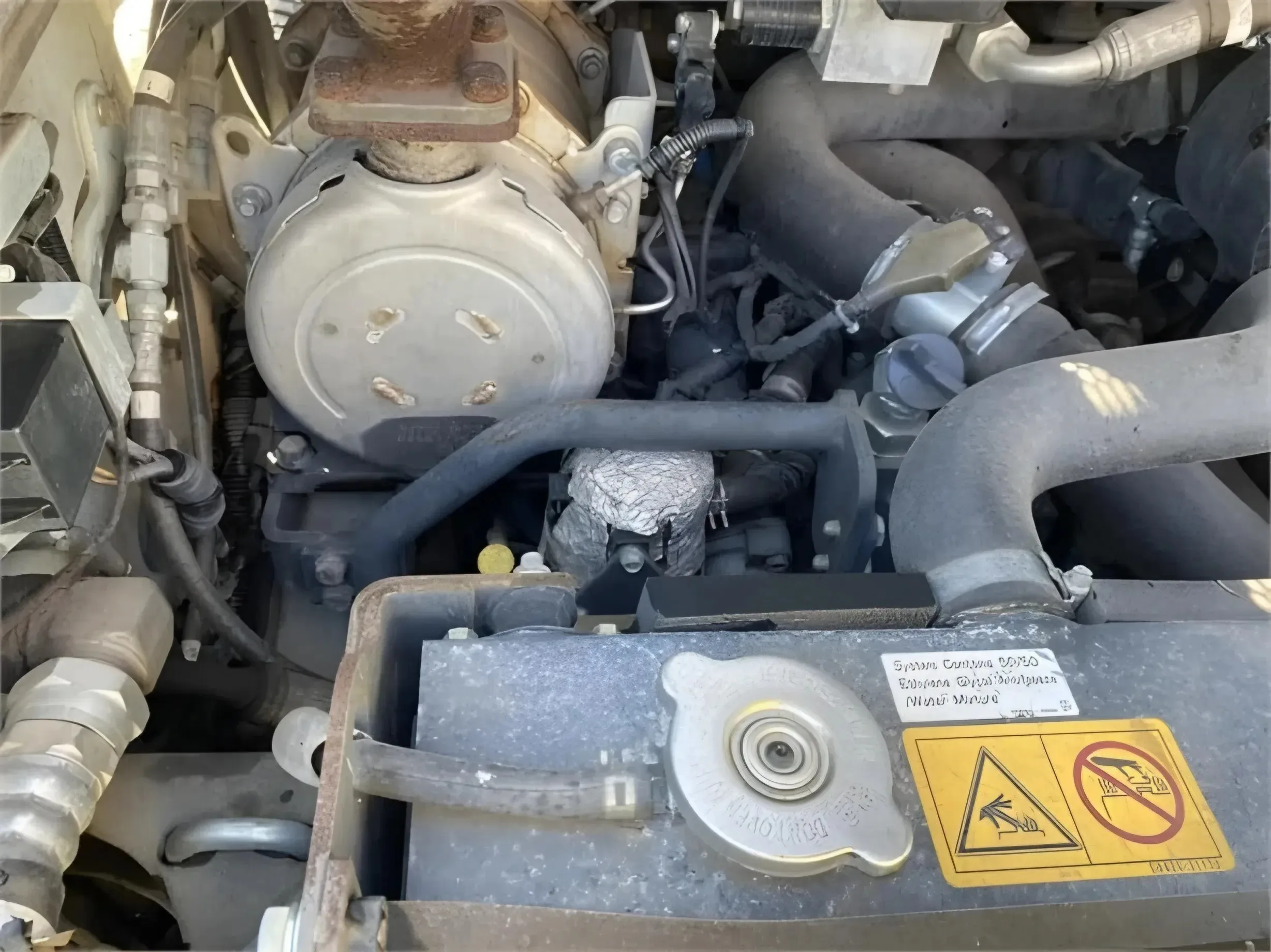 Best Mini Skid Steer Track Loader 2019 - TAKEUCHI TL8R