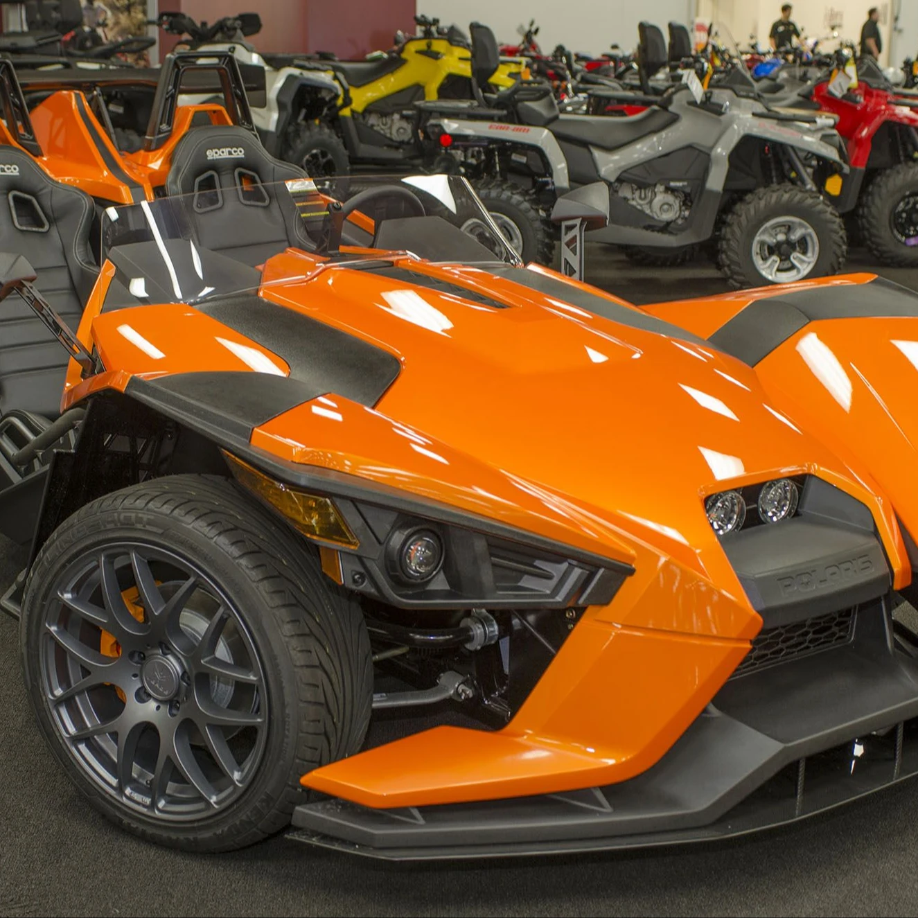 Polaris Slingshot R Auto Drive Slingshot SLR 3 WHEEL DRIVE ORIGINAL 3 ...