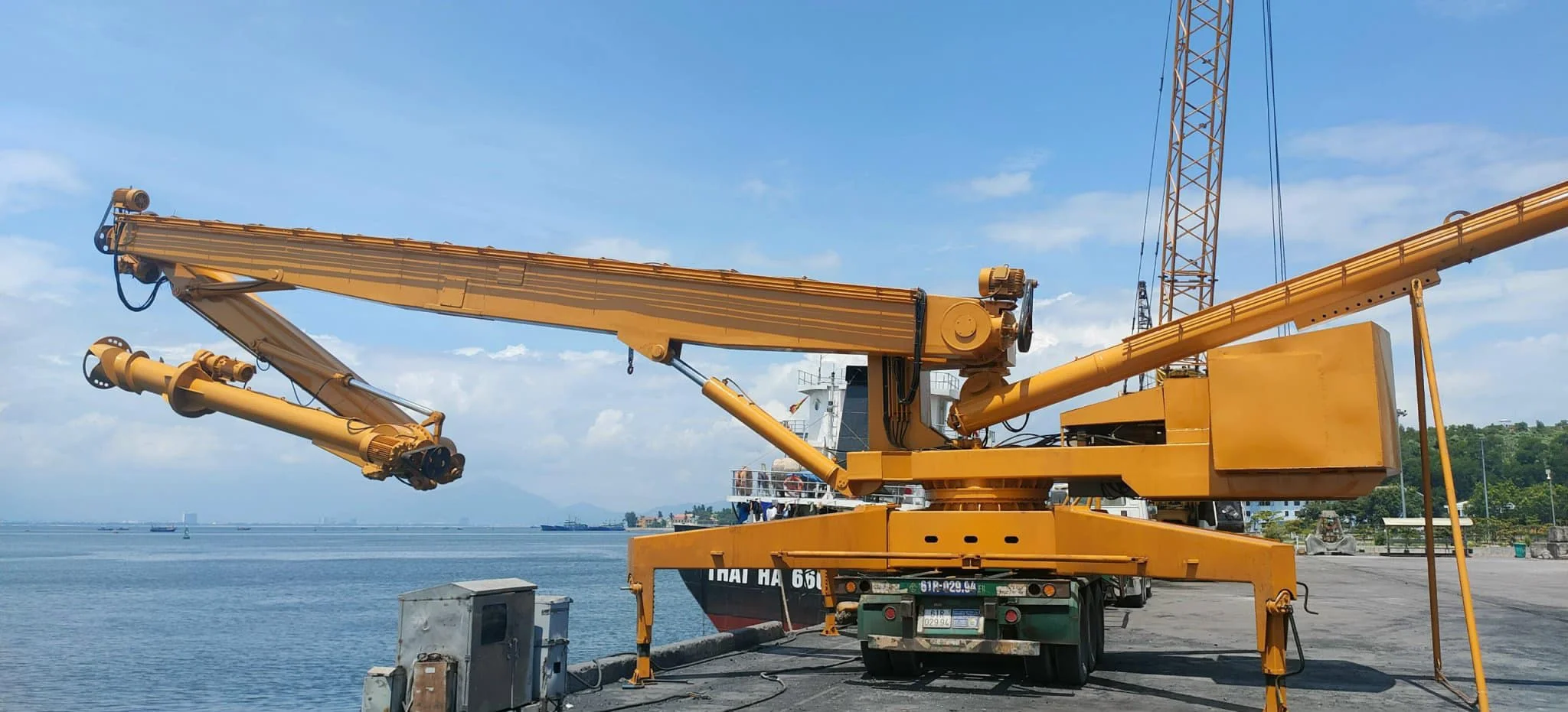 Cement Blowing Silo With 5000 Tons Capacity For Construction Works For ...