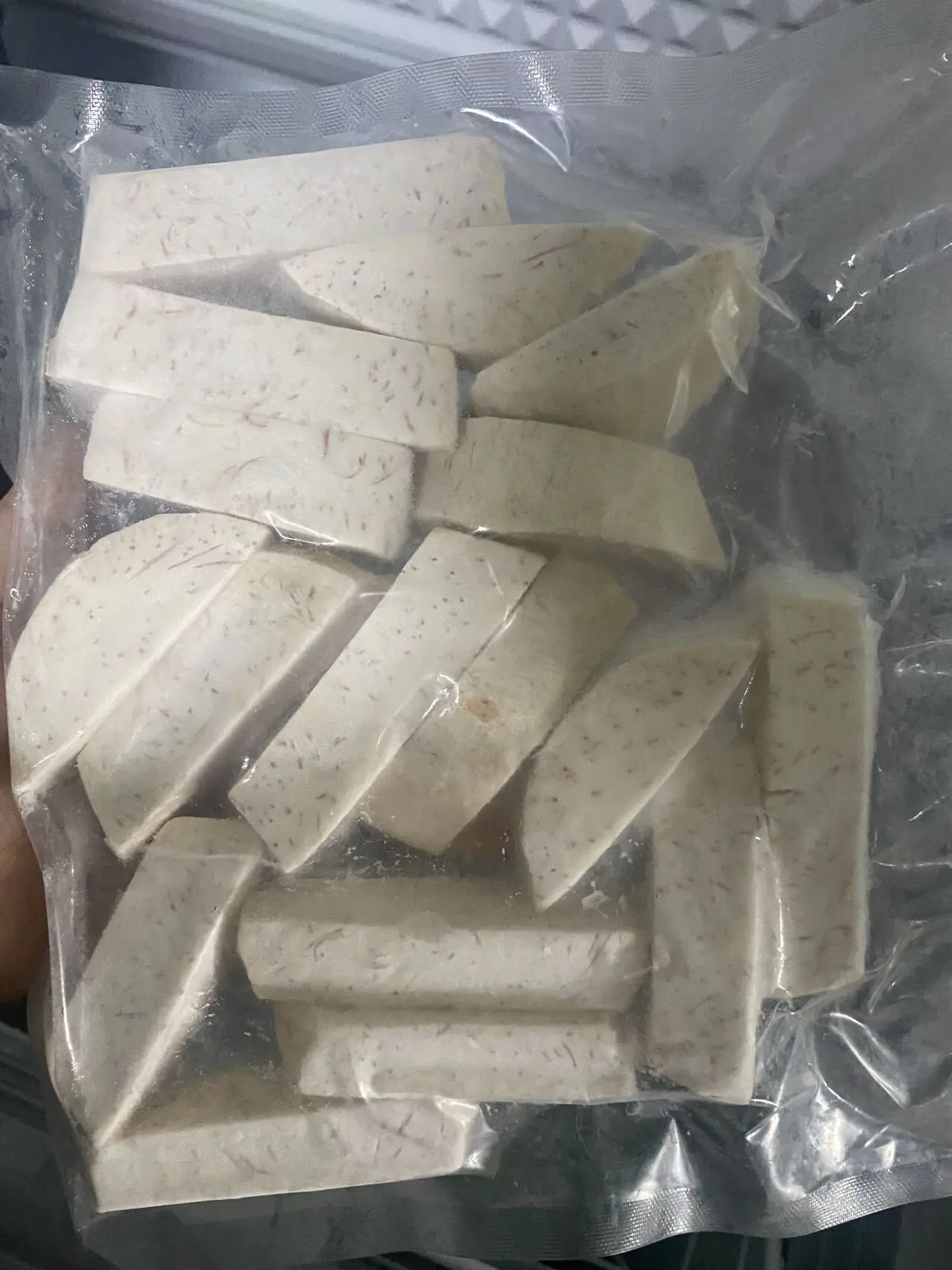 99 GD Bulk Supply of IQF Frozen Taro Root from Vietnam Available in ...