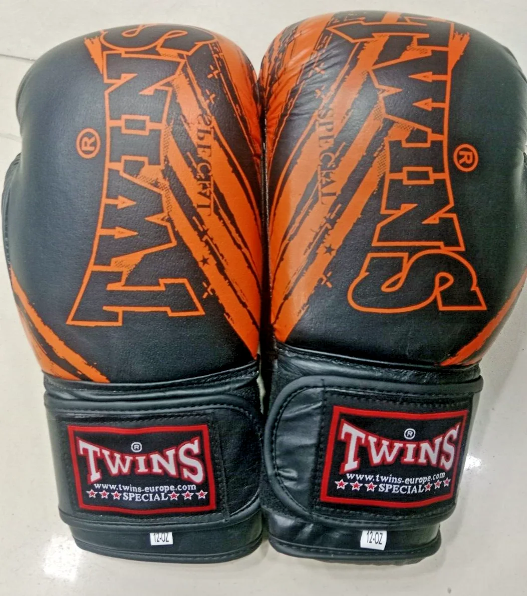 Custom Boxing Gloves Real Leather Hand Mold Elegant Print Twins Design ...