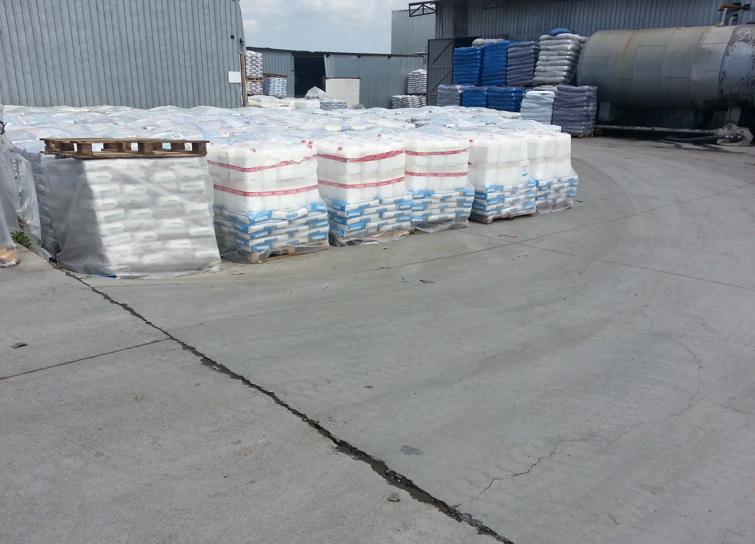 Bitumen Based Rubber Modified Elastic Liquid Membrane Watarproofing ...