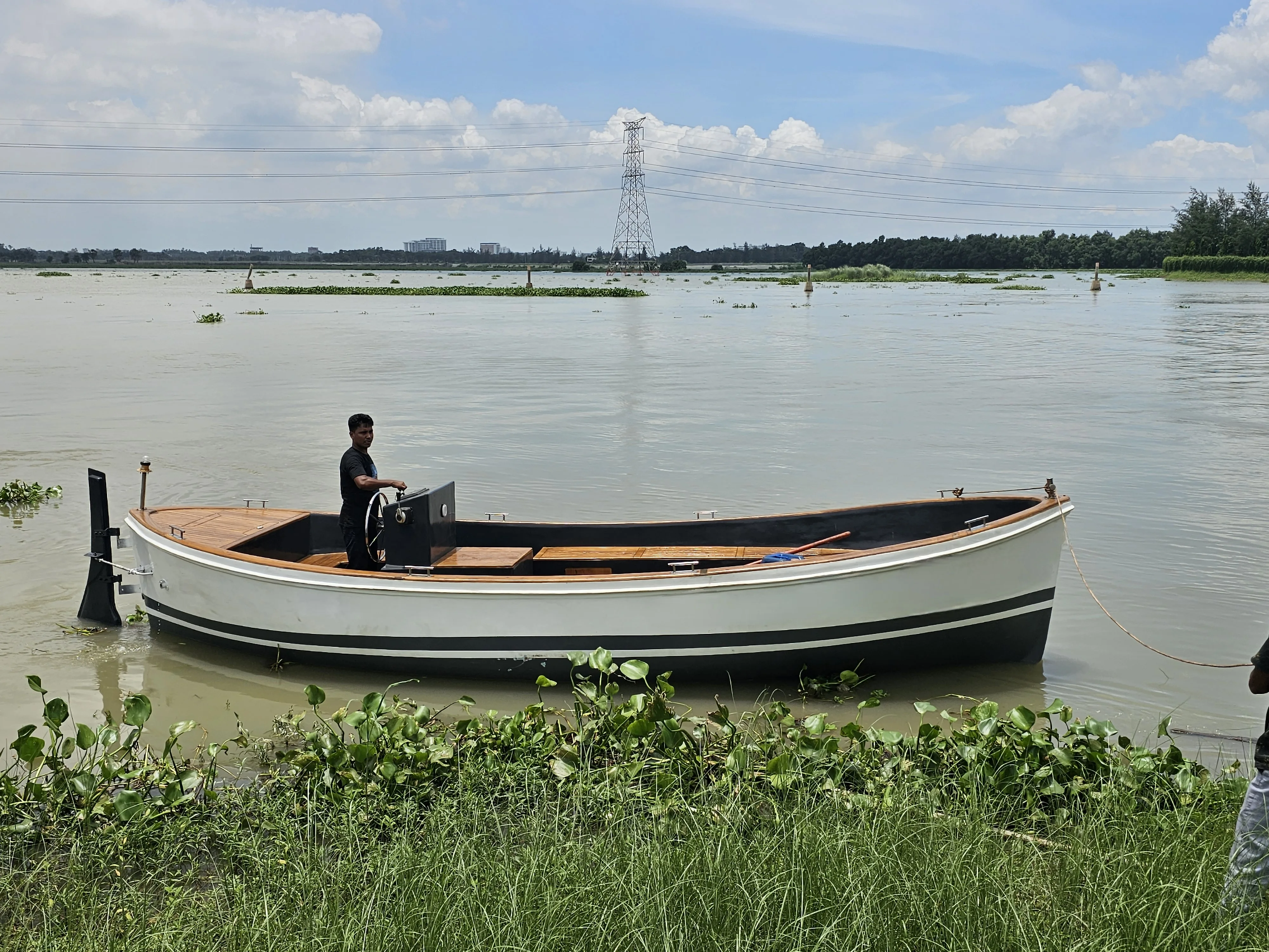 Alibaba.com: Luxury design sloep boat with teak wood finish and ...