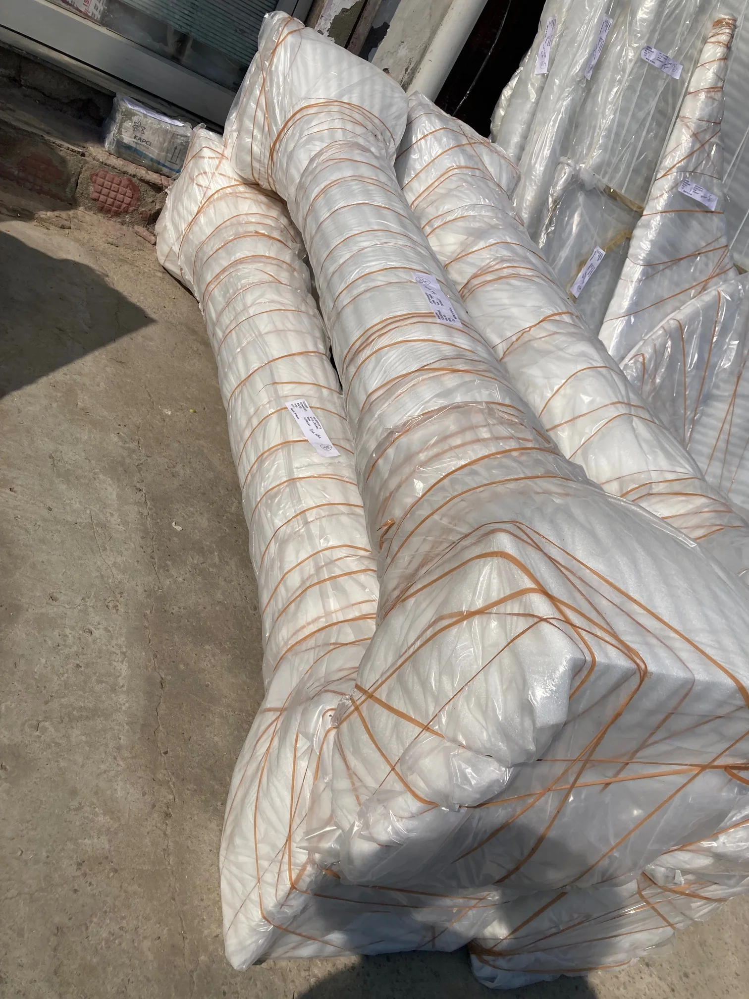 European Style White Horse Drawn Carriage White Victorian Style Horse ...