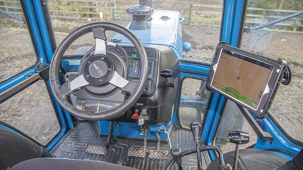 Cheap Price Tractor GPS System - High-Accuracy Auto Steering