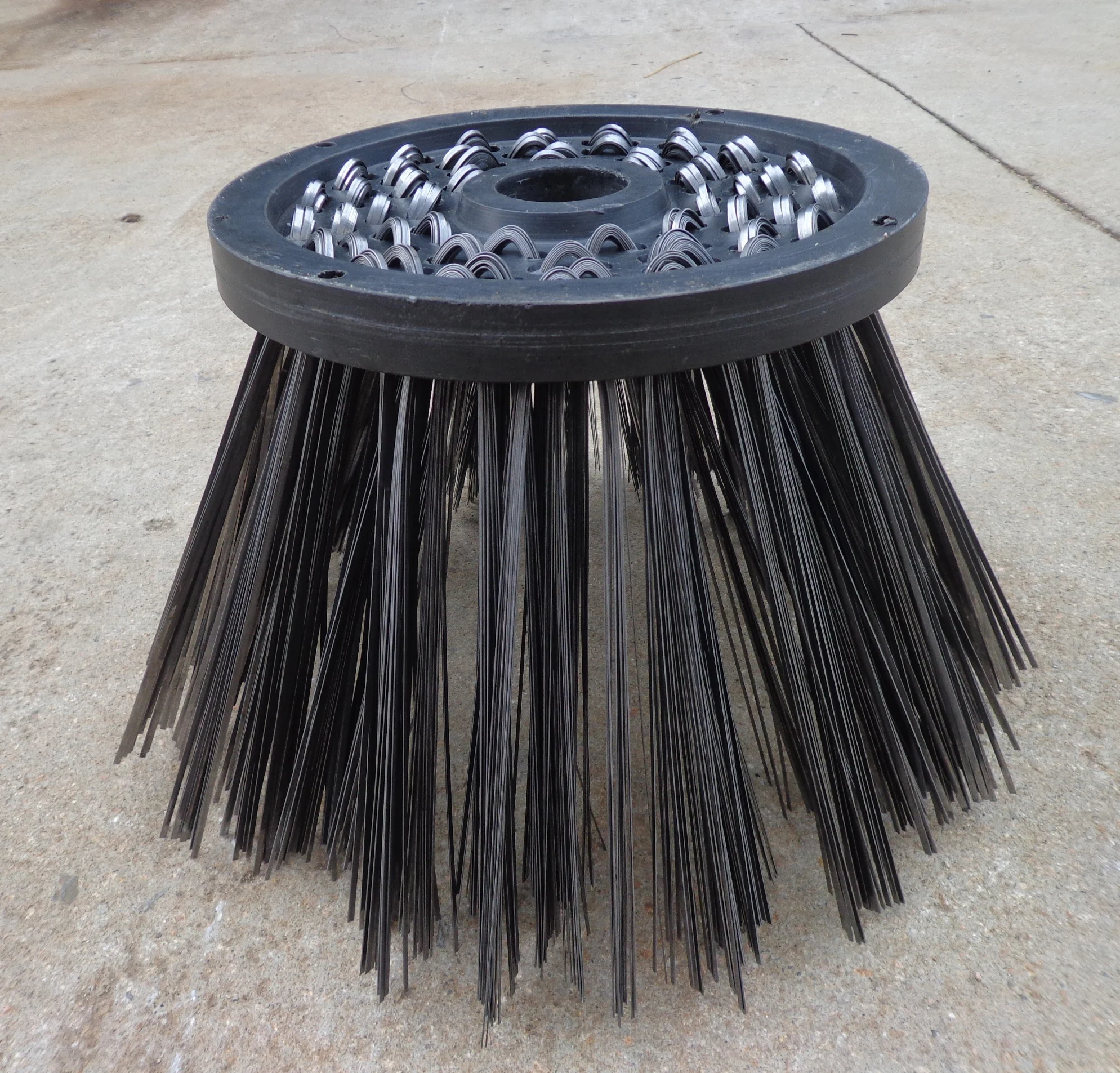 Circular Johnson Steel Wire Gutter Brooms - Buy Steel Wire Gutter ...